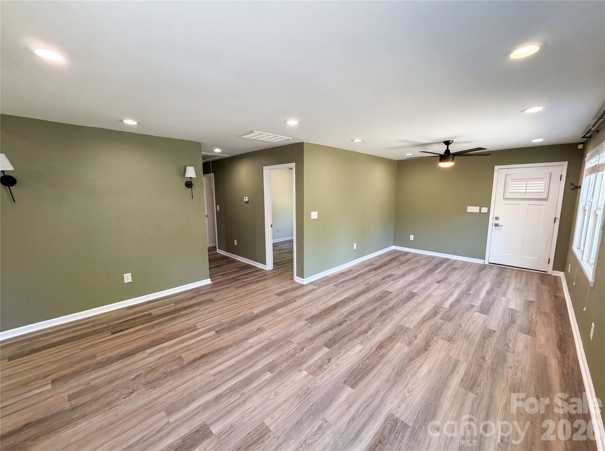Photo 8 of 1520 Herrin Avenue, Charlotte, NC