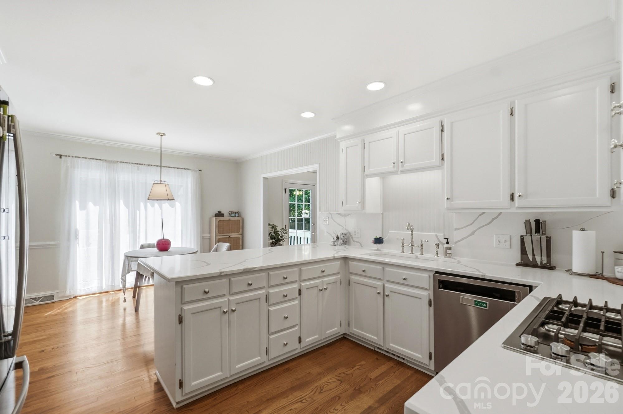 Photo 14 of 10129 Hanover Glen Road, Charlotte, NC