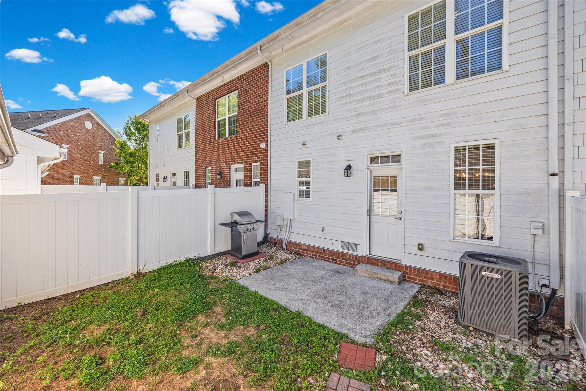 9821 Longstone Lane, Charlotte, NC - photo 30 of 34