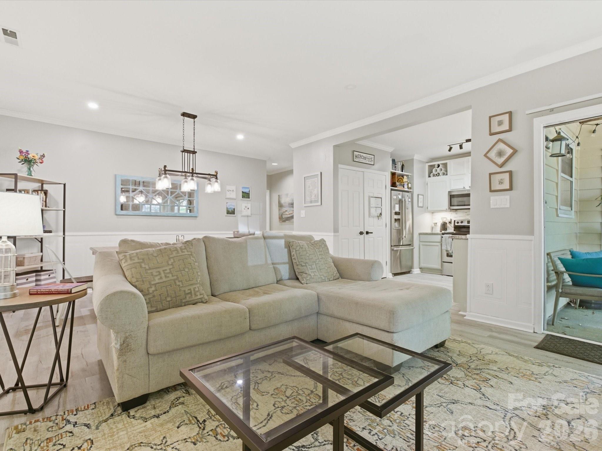Photo 7 of 3304 Selwyn Farms Lane3, Charlotte, NC