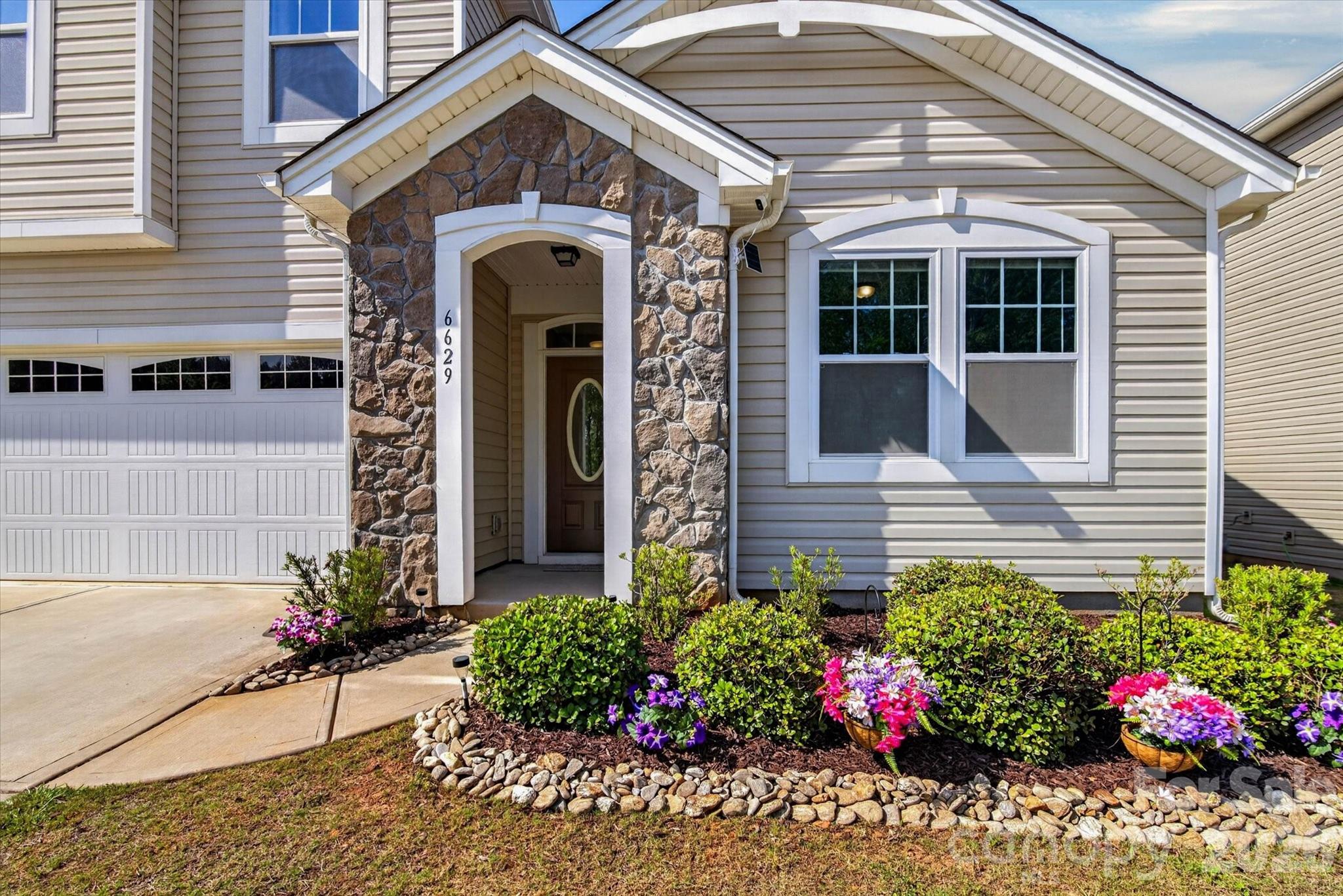 Photo 35 of 6629 Meridale Forest Drive, Charlotte, NC