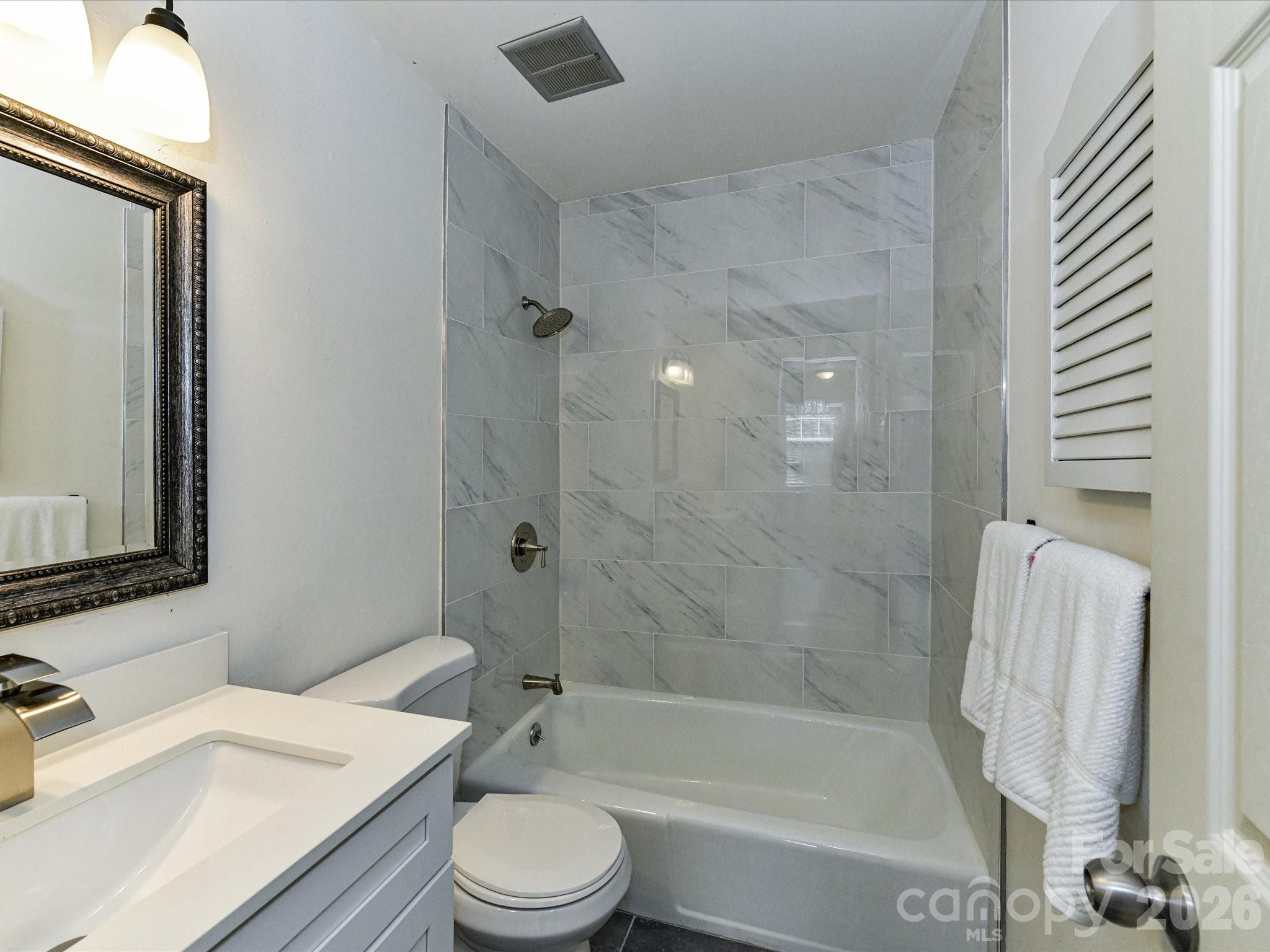 Photo 31 of 8322 Knights Bridge Road, Charlotte, NC
