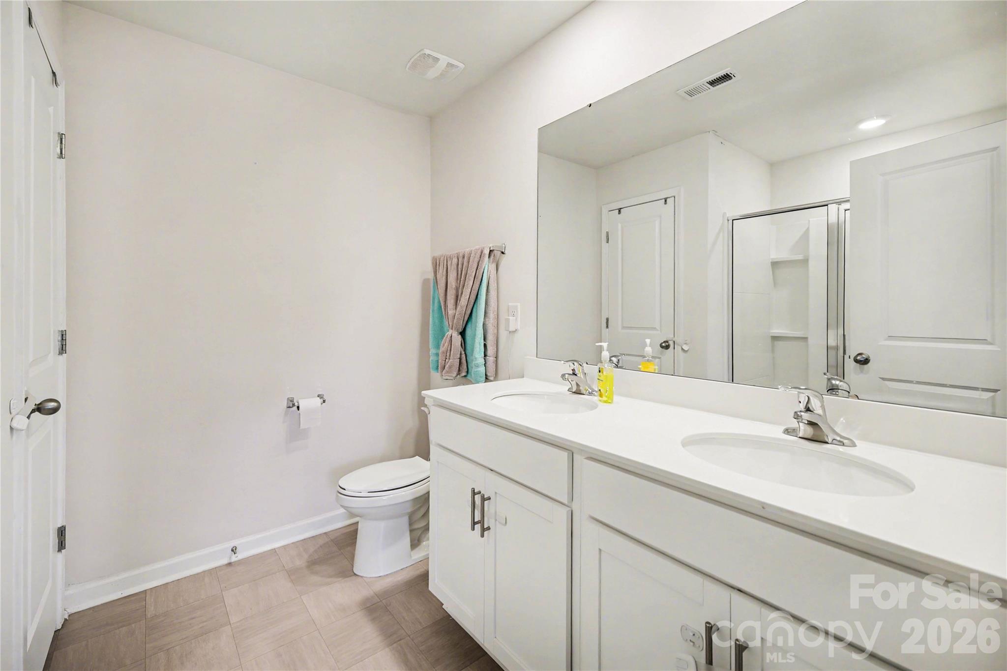 Photo 16 of 828 Larmore Avenue, Charlotte, NC