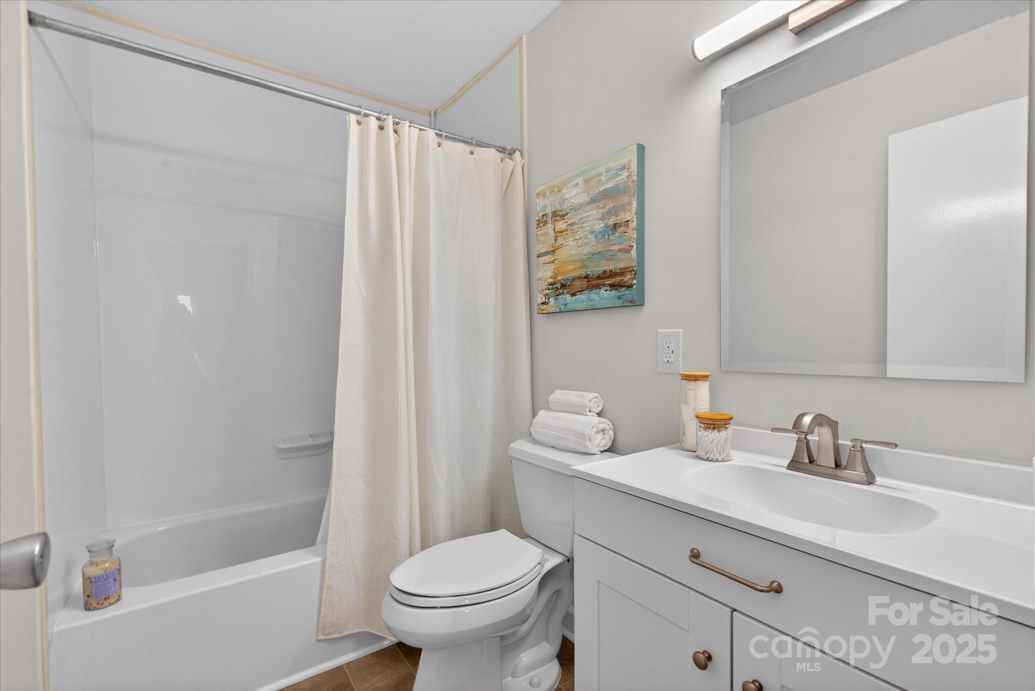 Photo 18 of 430 Queens Road311, Charlotte, NC