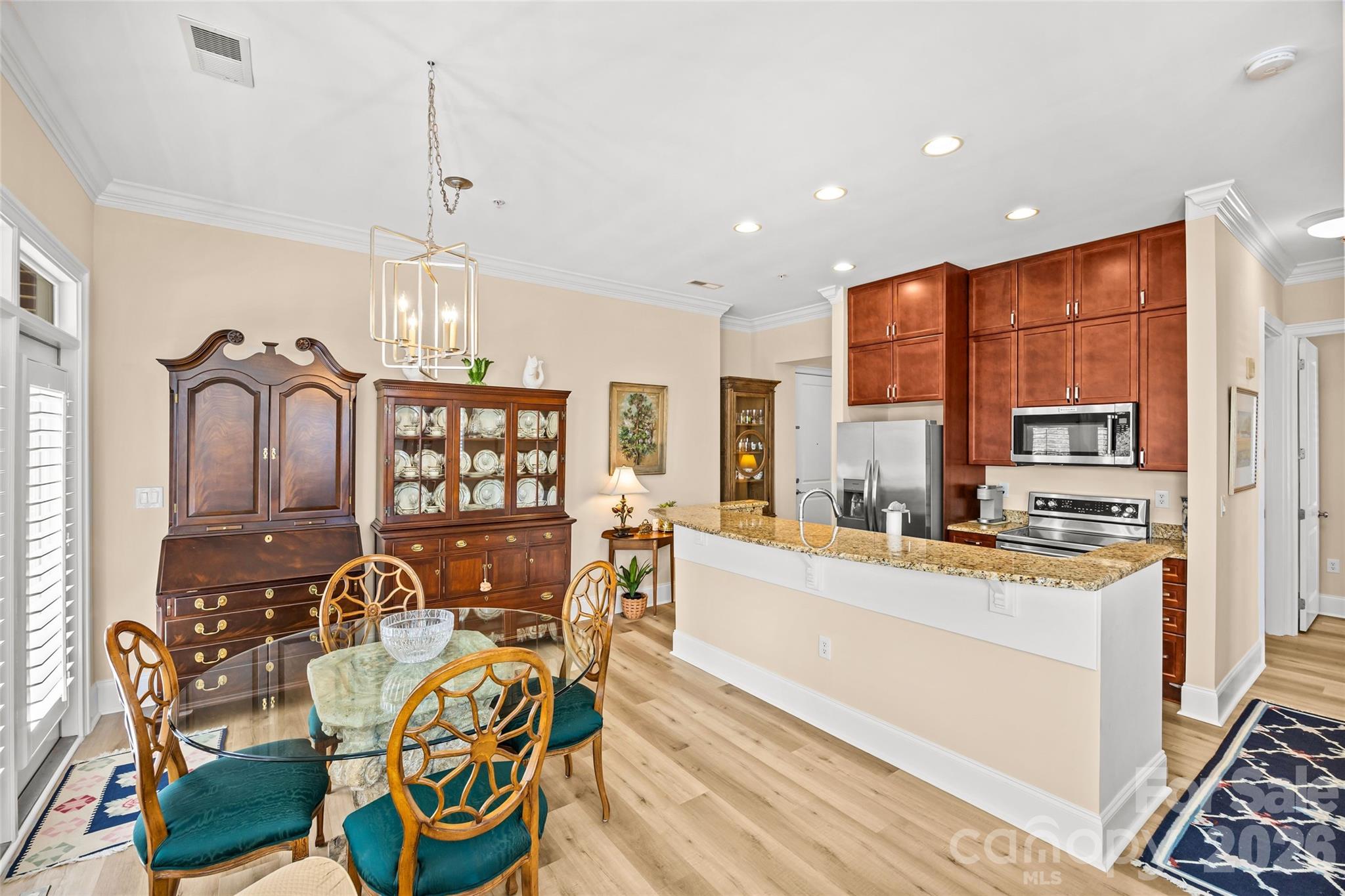 Photo 9 of 2994 Selwyn Avenue, Charlotte, NC