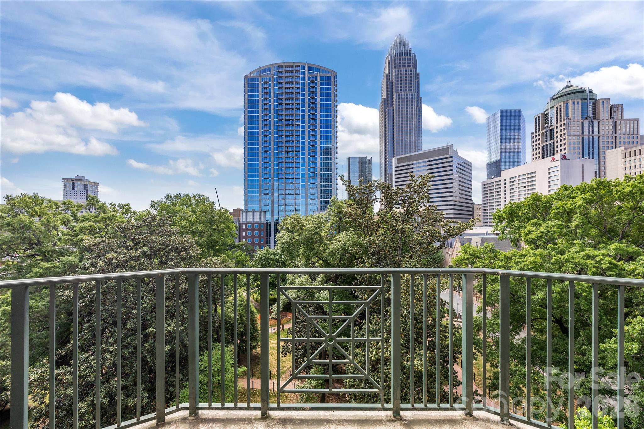 Home for sale at 300 W 5th Street809, Charlotte, NC — photo 1 of 43