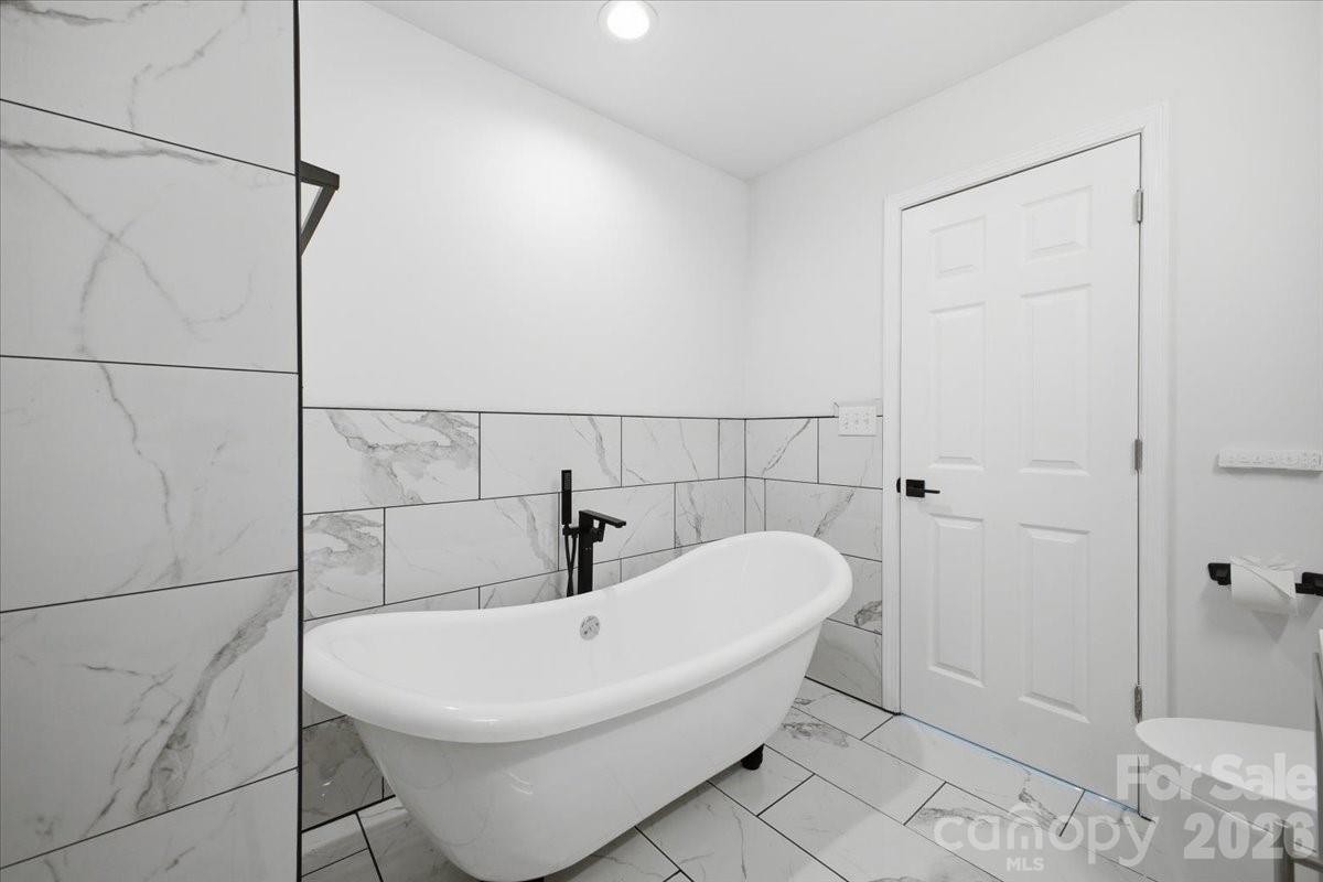 1413 Hateras Avenue, Charlotte, NC - photo 15 of 26