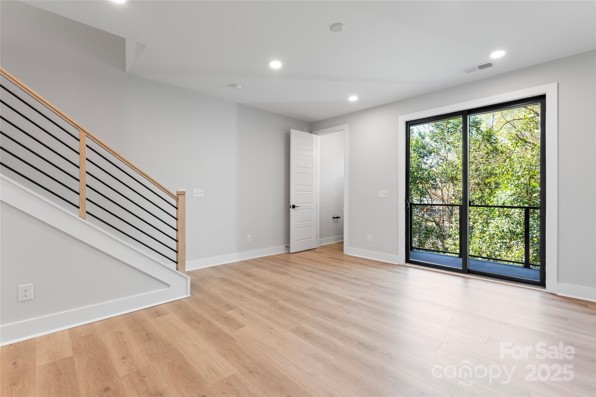 Photo 6 of 3453 Byrnes Street, Charlotte, NC