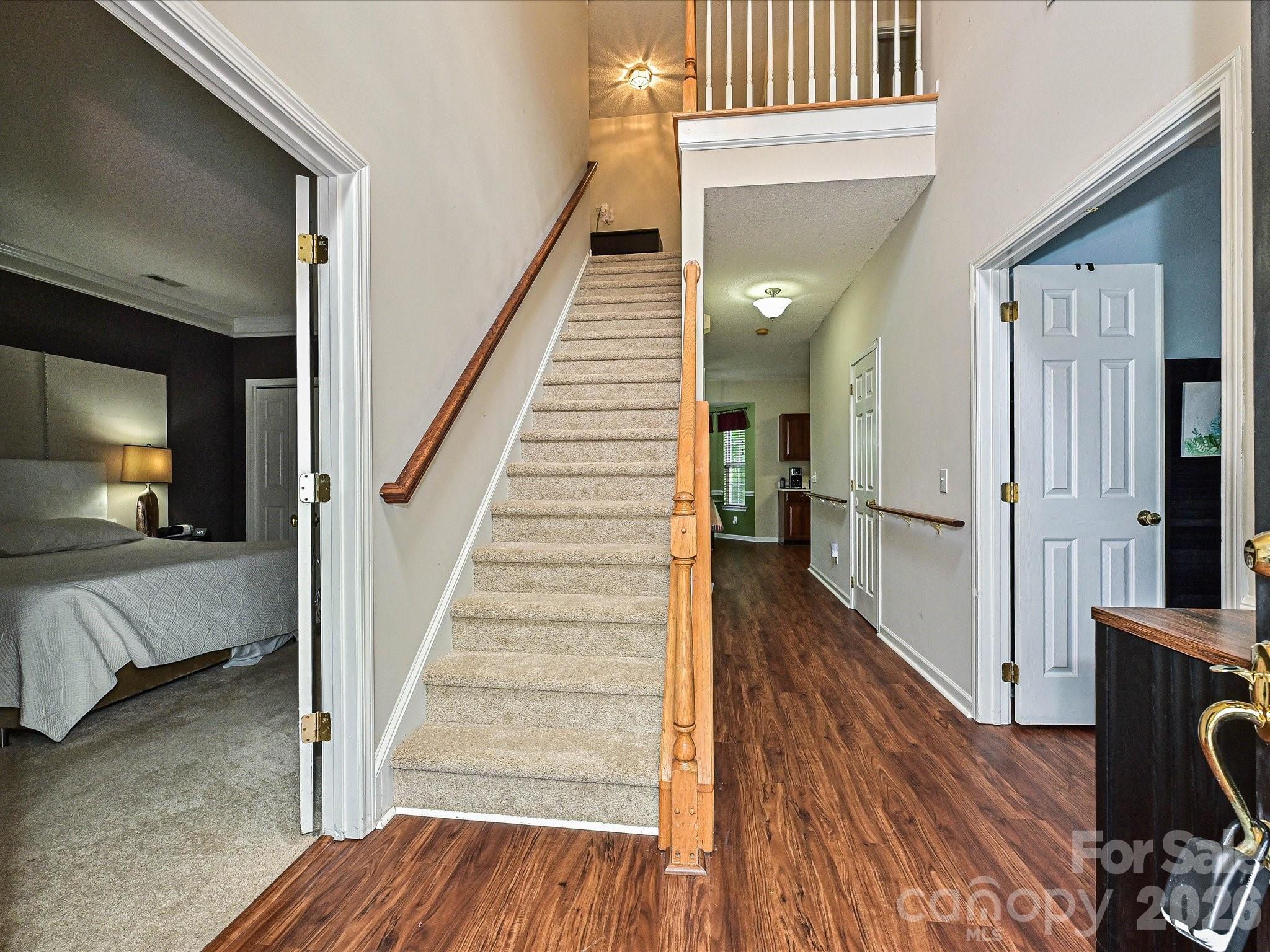 Home for sale at 6719 Reedy Creek Road, Charlotte, NC — photo 4 of 36