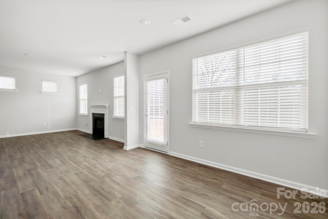 Photo 10 of 12807 Canterbury Castle Drive, Charlotte, NC