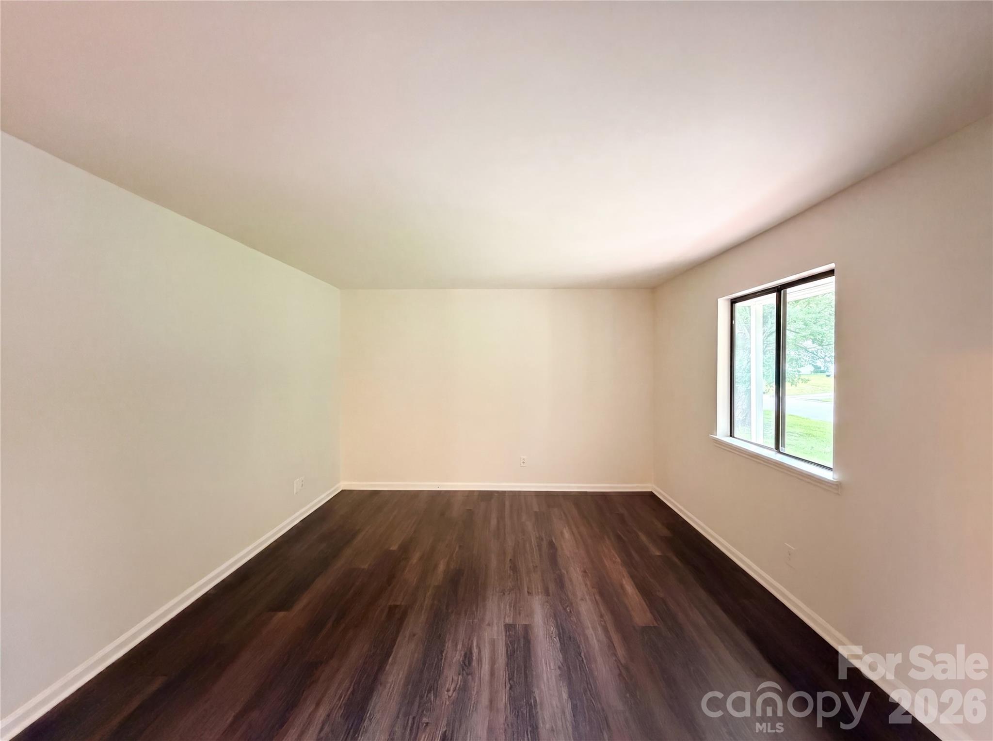 Photo 5 of 10015 Garth Wood Road, Charlotte, NC