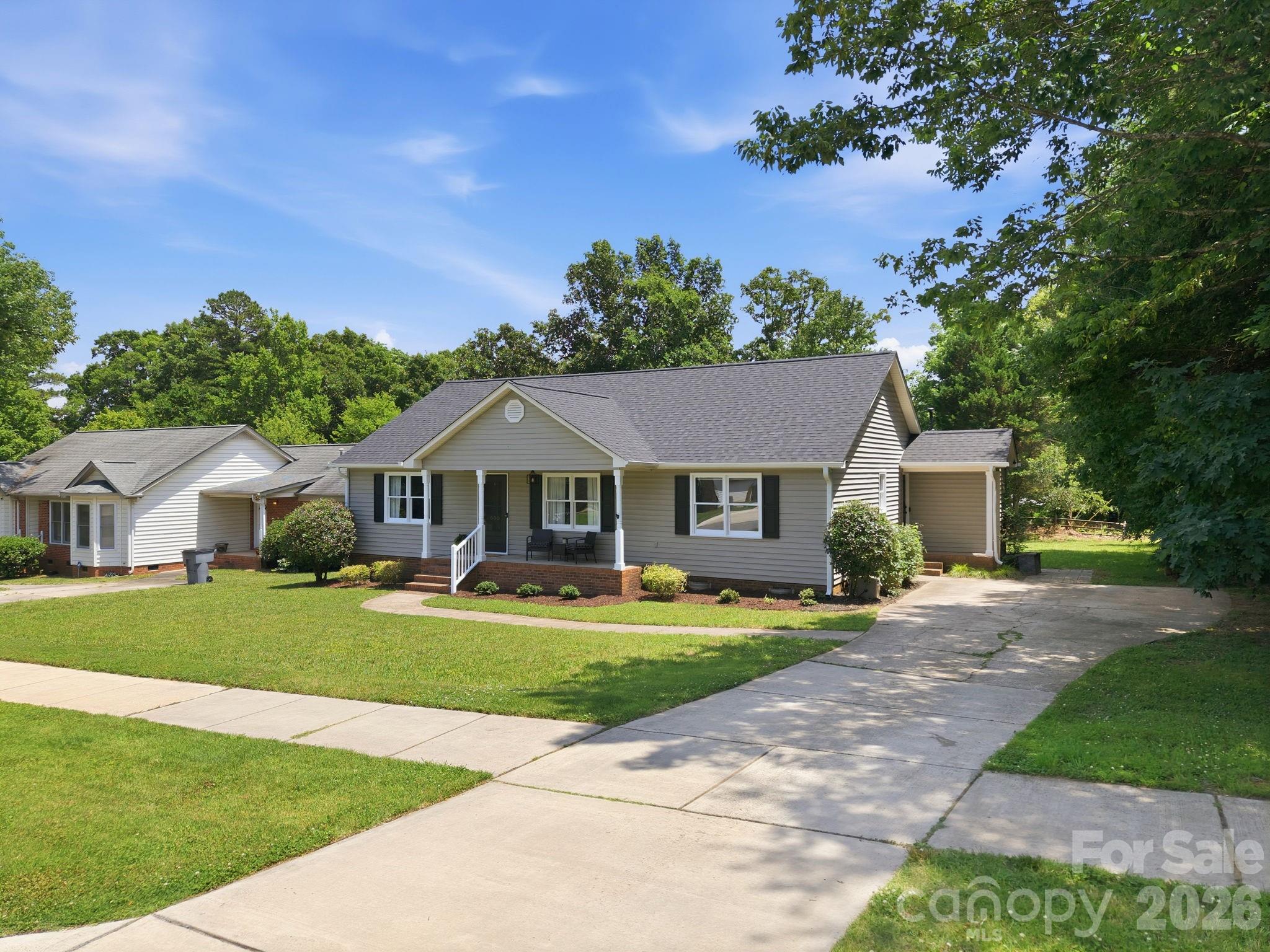 Photo 3 of 600 Gray Drive, Charlotte, NC