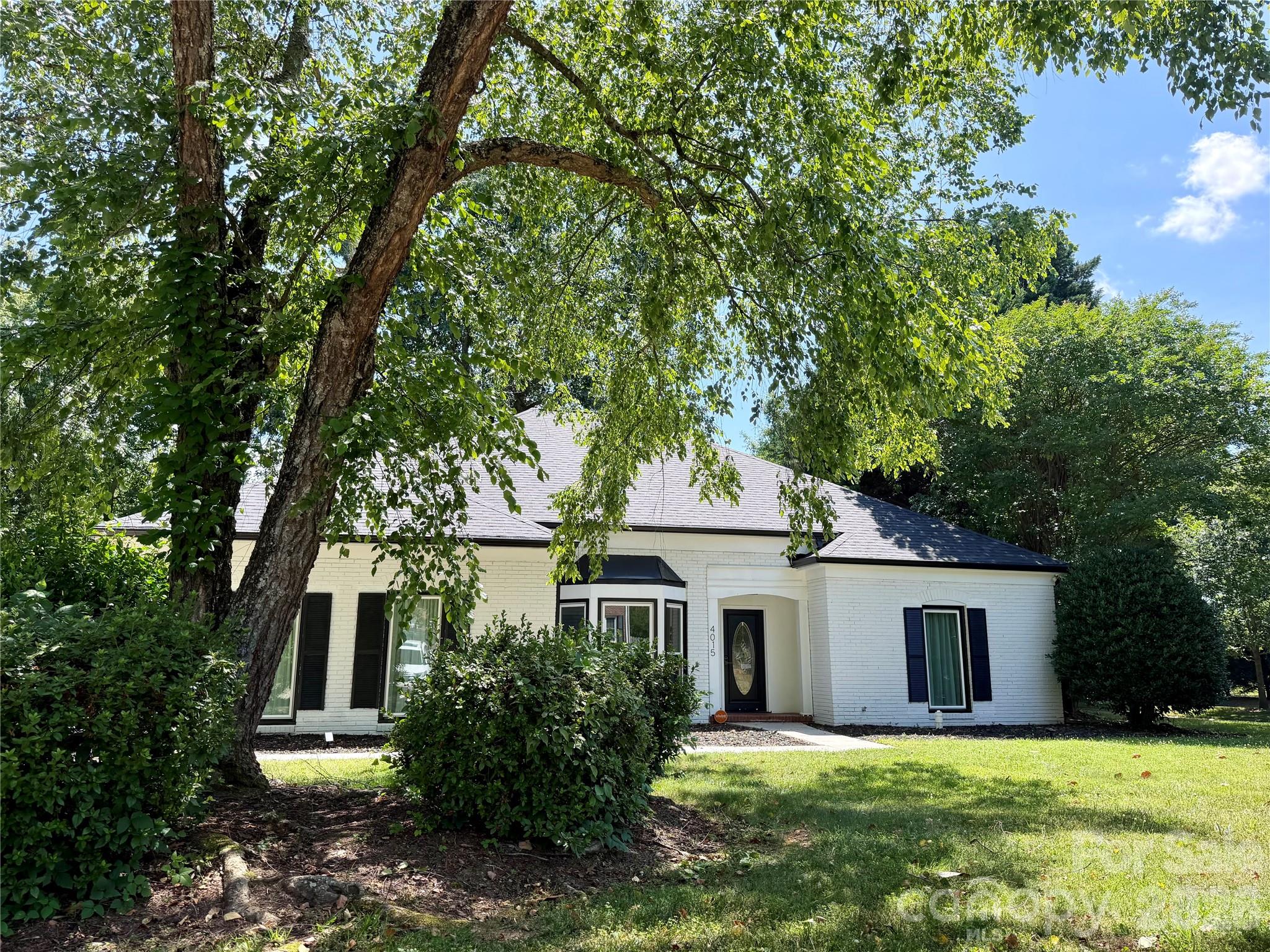 Home for sale at 4015 Thistledown Court8, Charlotte, NC — photo 1 of 39