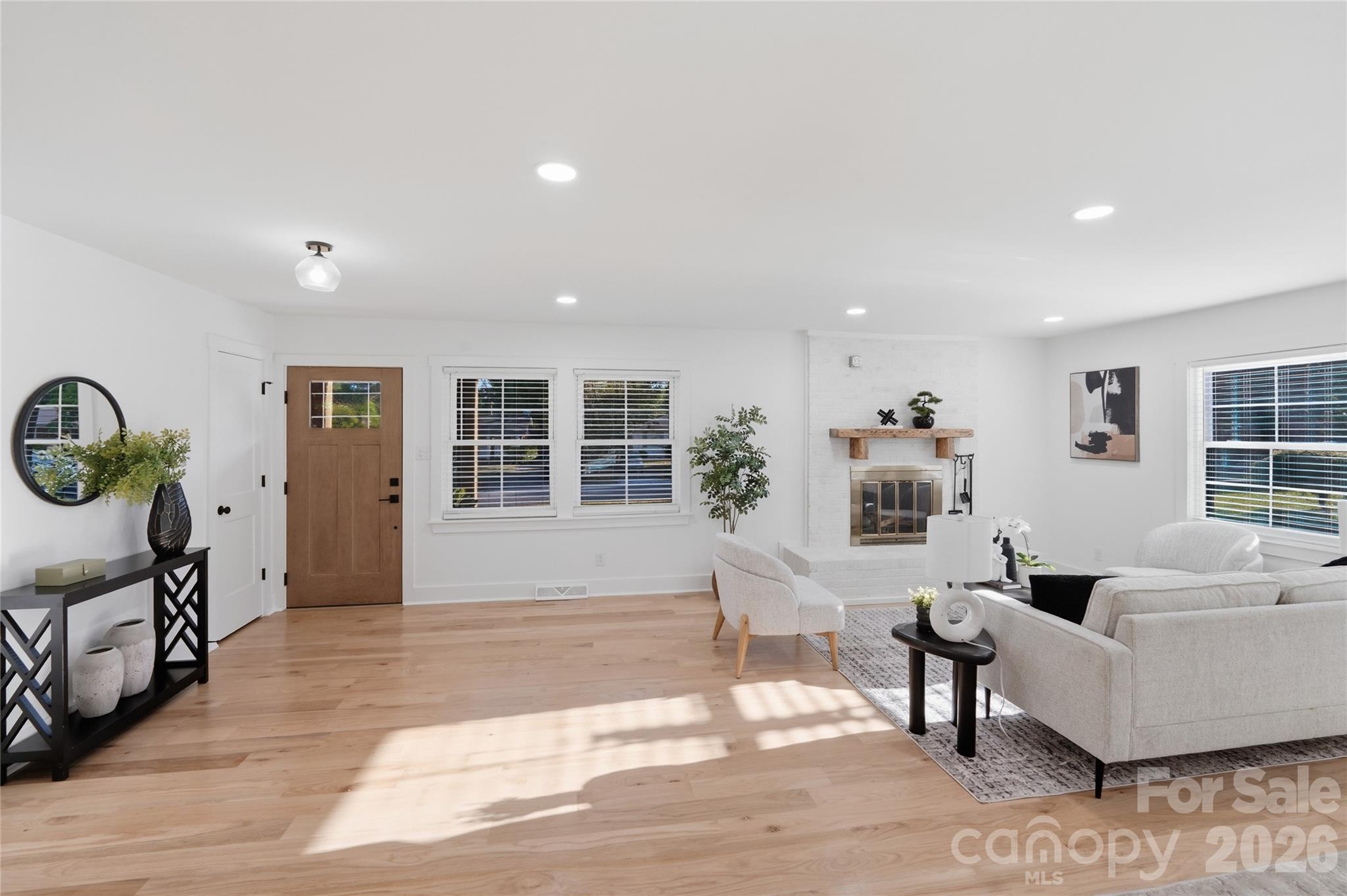 Photo 11 of 4314 Ivanhoe Place, Charlotte, NC