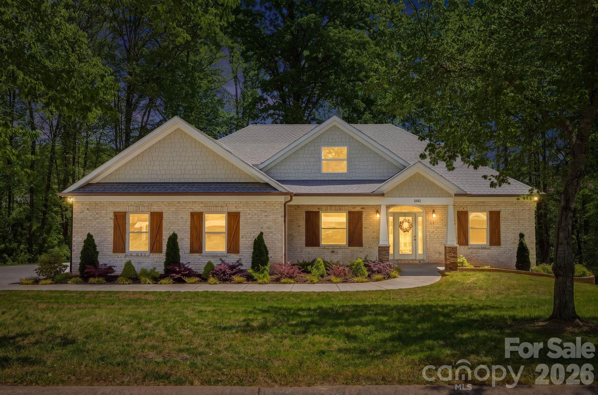 2442 Falcon Lane, Statesville, NC