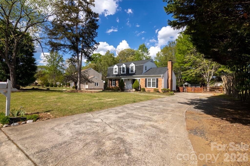 Photo 8 of 2232 Lawton Bluff Road, Charlotte, NC