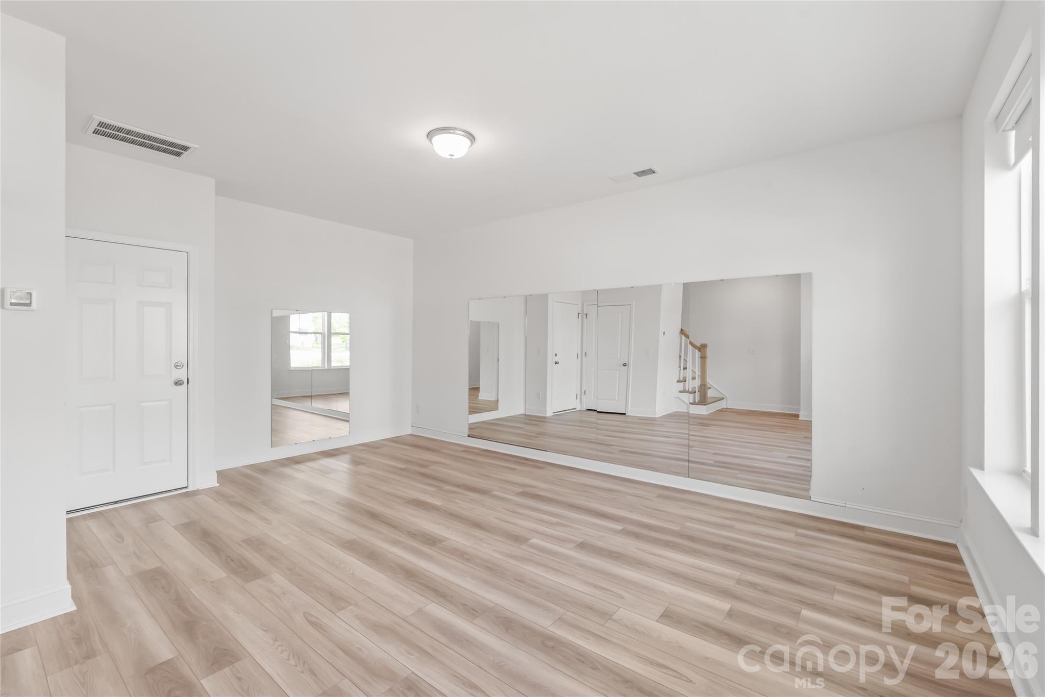 15309 Ballancroft Parkway, Charlotte, NC - photo 3 of 37