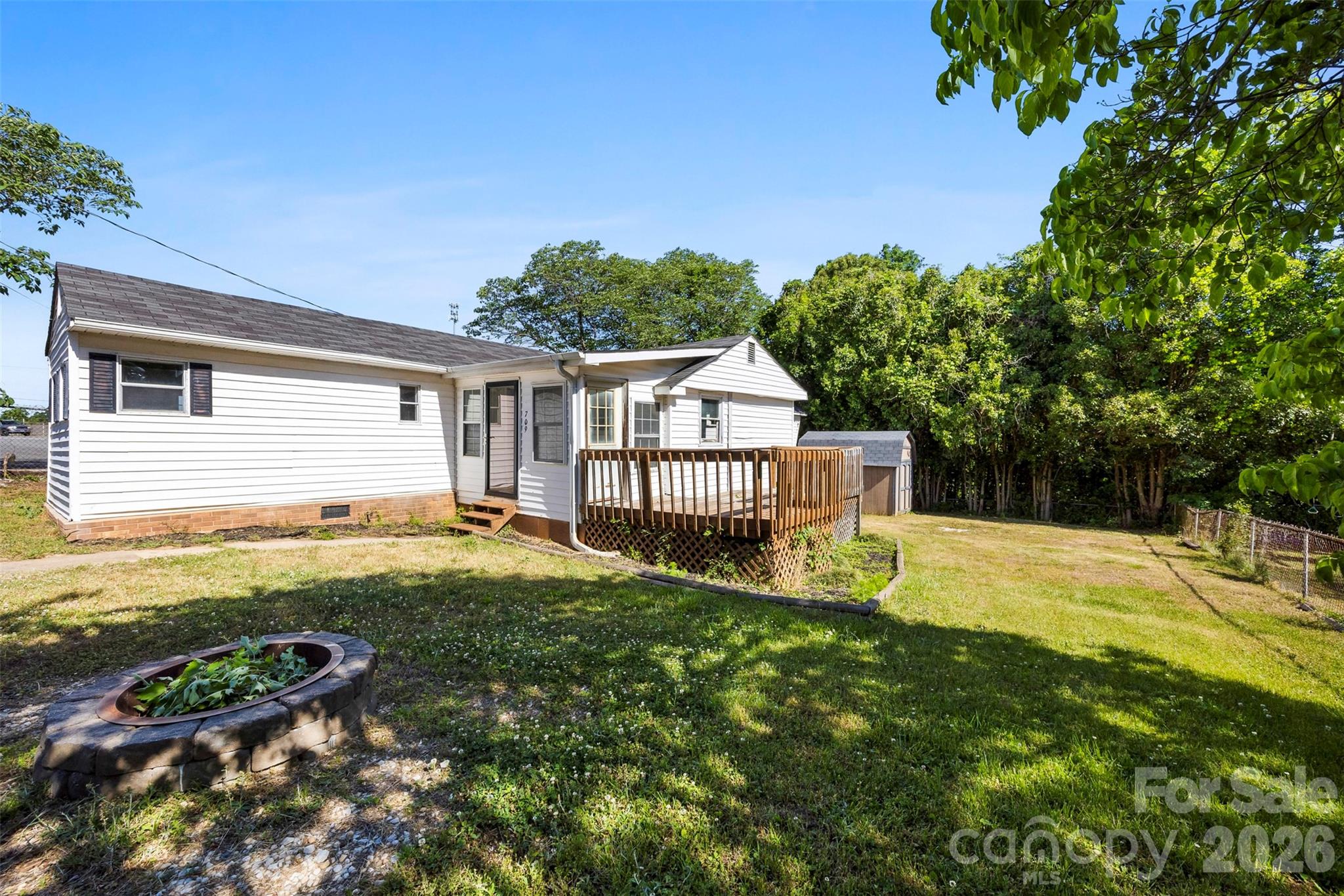 Photo 2 of 709 A Street, Bessemer City, NC