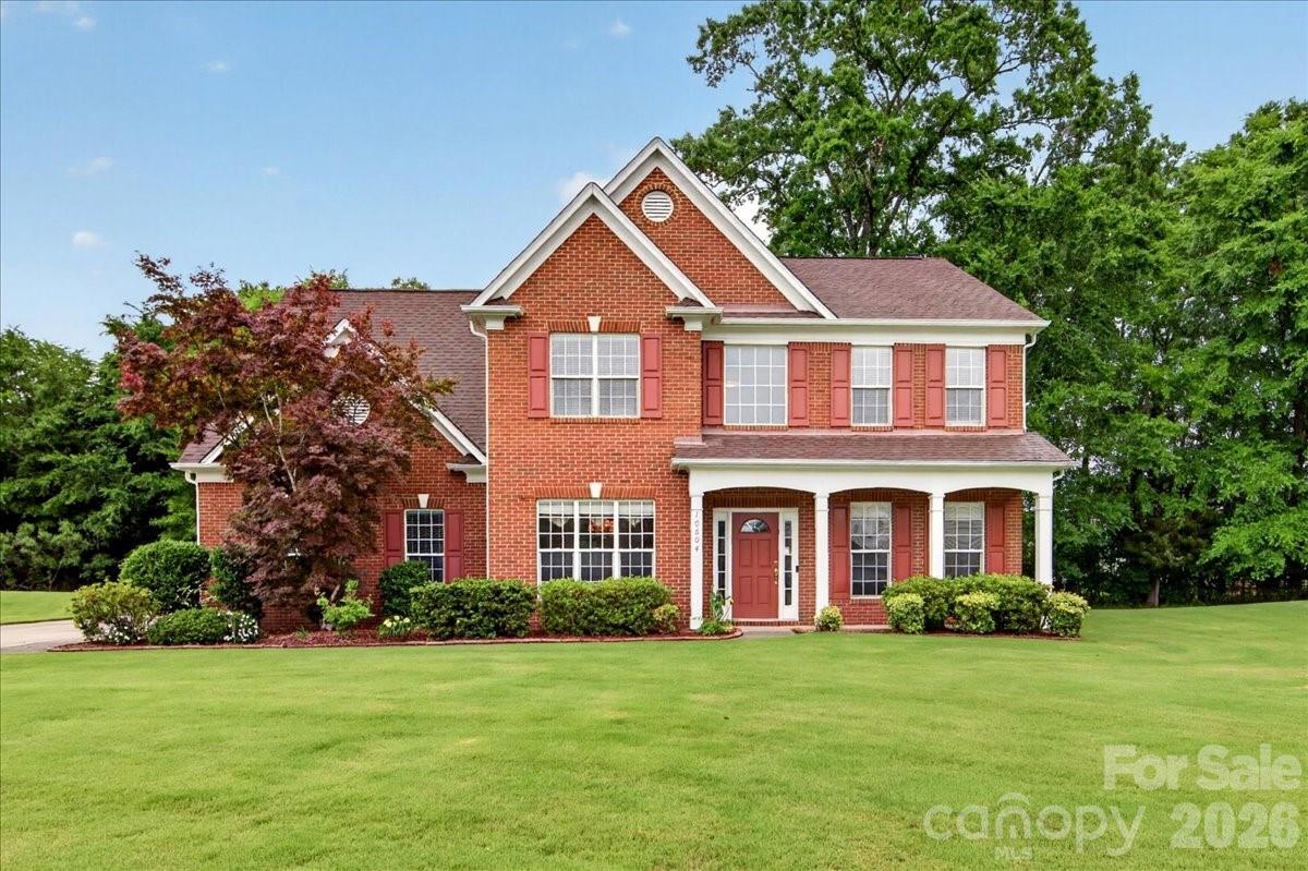 Home for sale at 10604 Knight Castle Drive60, Charlotte, NC — photo 1 of 46