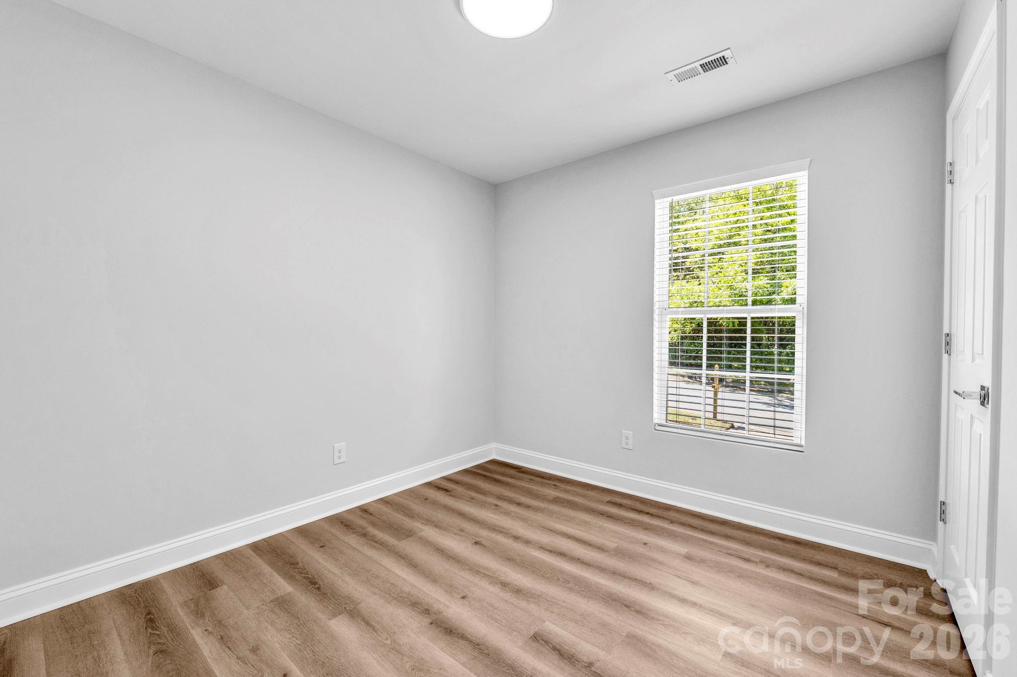 1426 Fontana Avenue, Charlotte, NC - photo 34 of 41