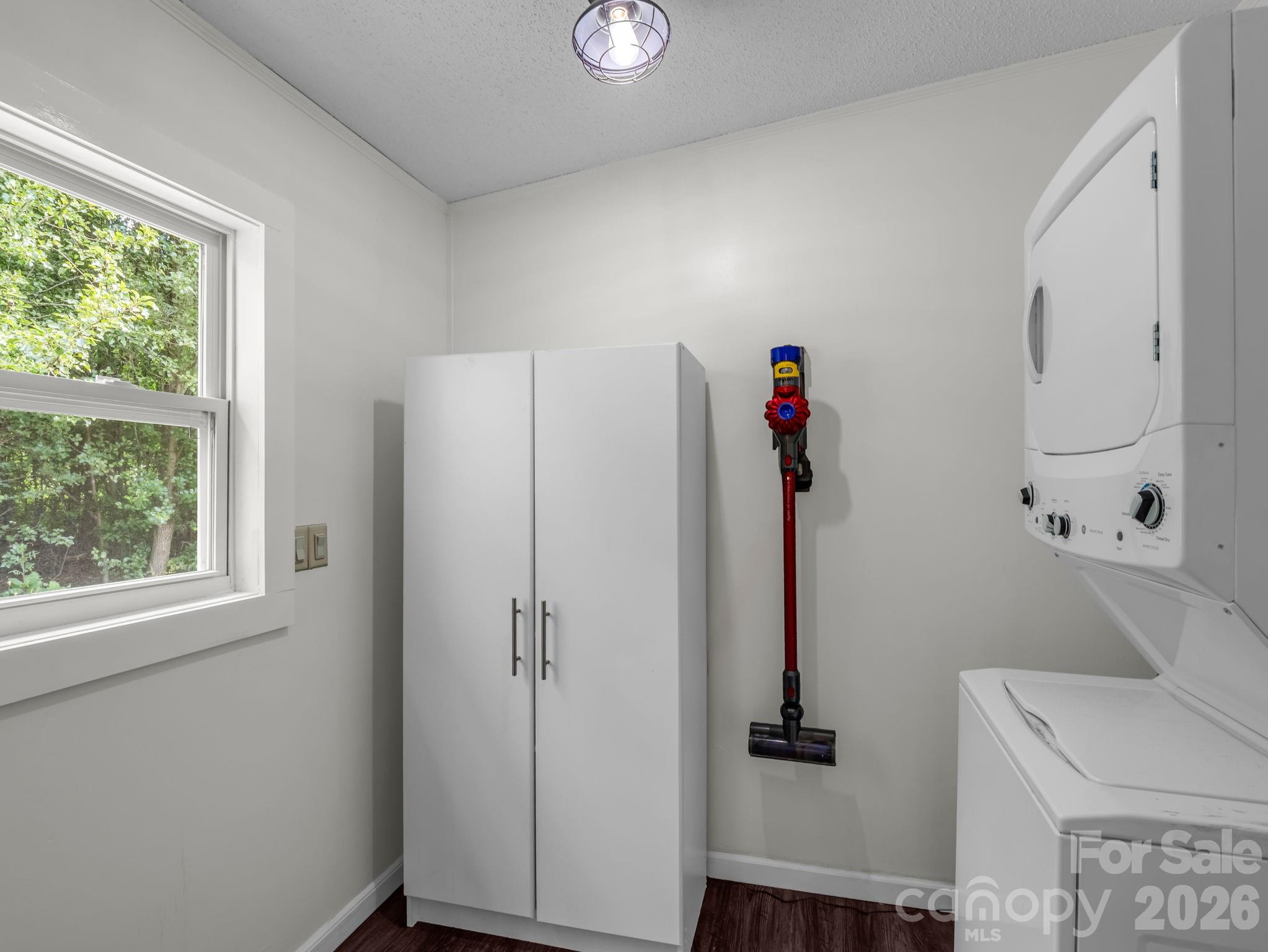 219 Jackson Loop Road, Flat Rock, NC - photo 14 of 46