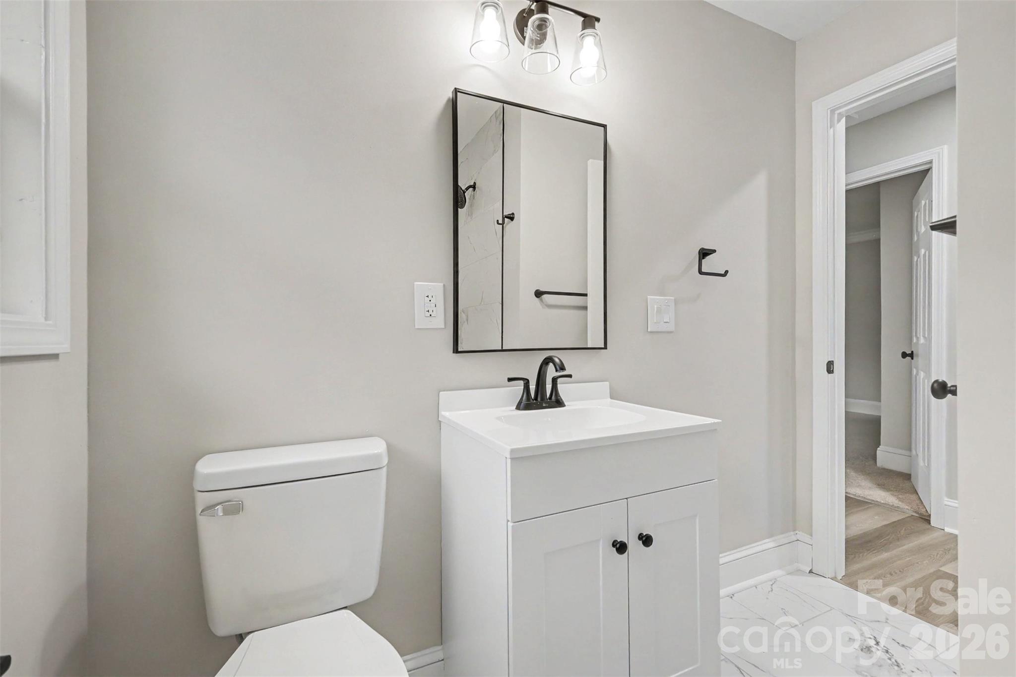 3716 Fieldcrest Road, Charlotte, NC - photo 8 of 20