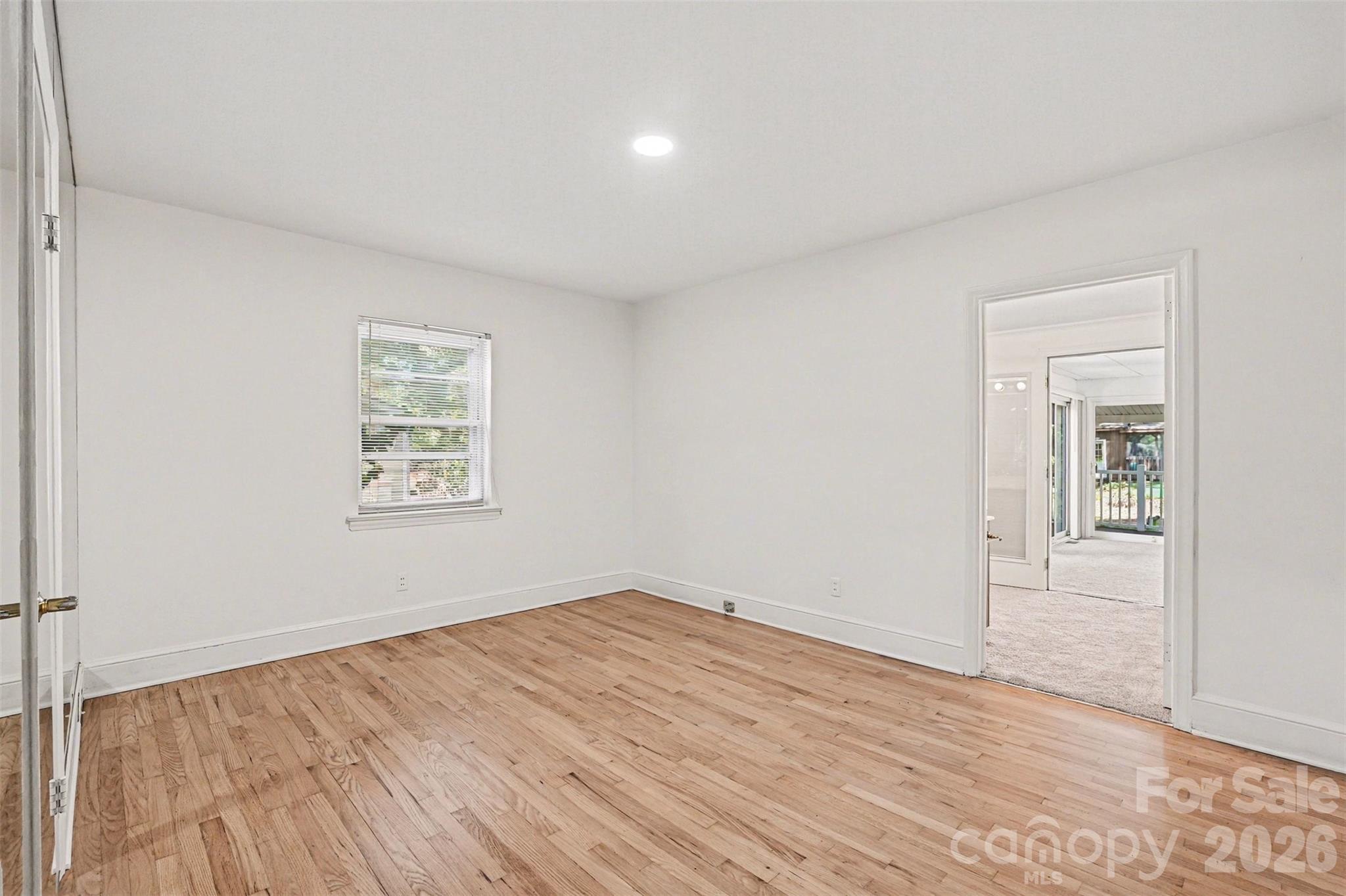 Photo 14 of 955 Hickory Nut Street, Charlotte, NC