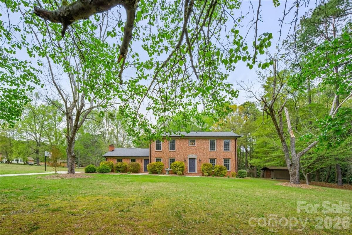 Photo 3 of 207 Williamsburg Lane, Wadesboro, NC