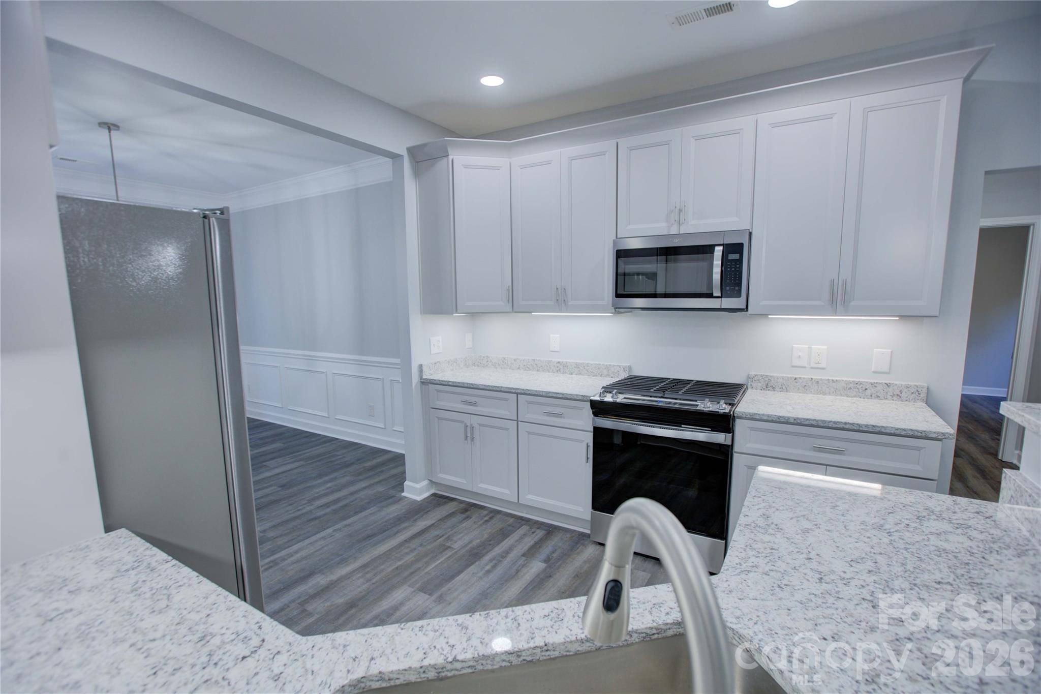Photo 12 of 520 Grantham Lane, Charlotte, NC