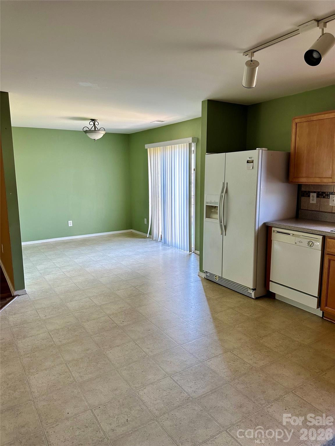 Photo 11 of 4722 Mortonhall Road, Charlotte, NC