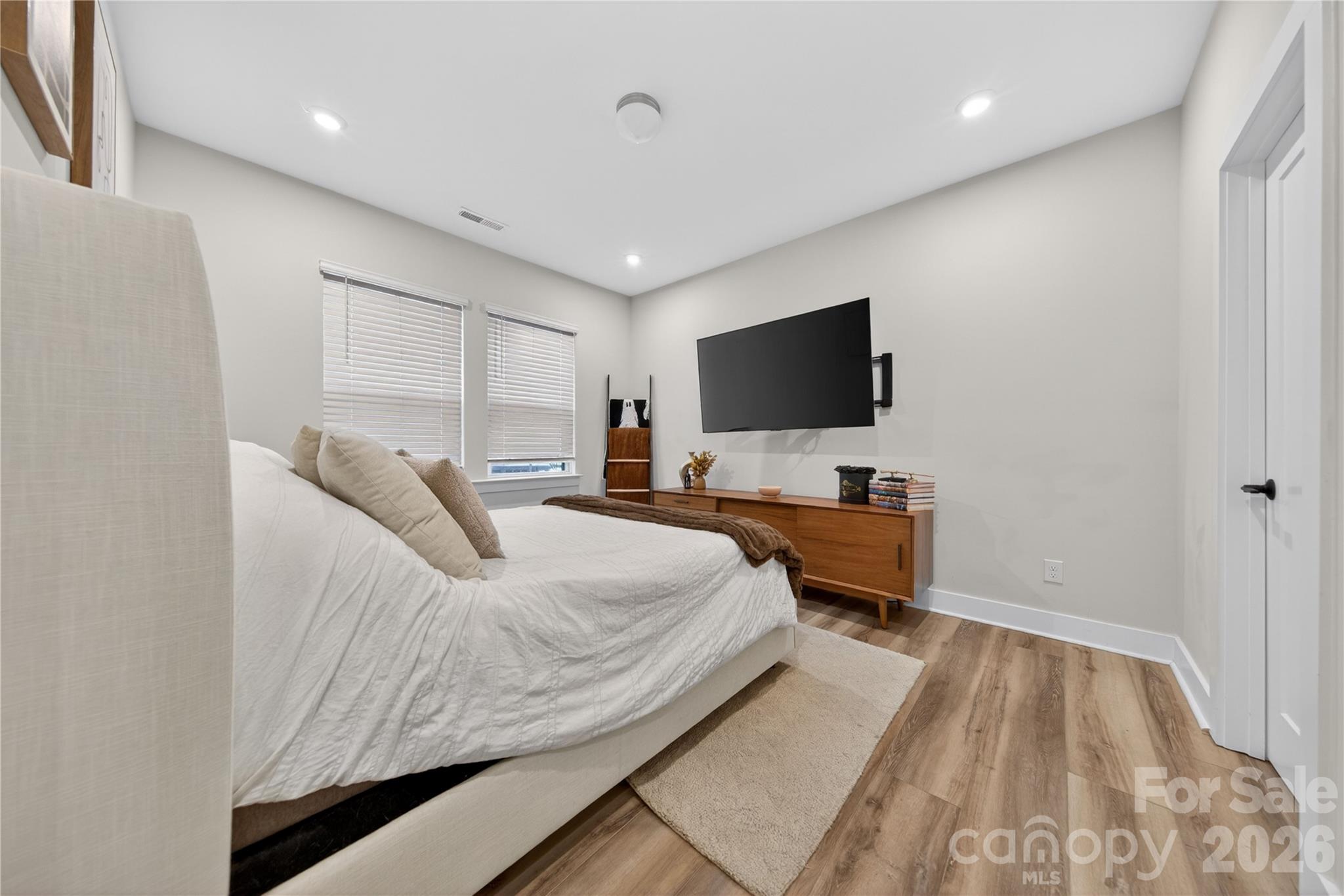 Photo 4 of 4033 Polluck Way, Charlotte, NC