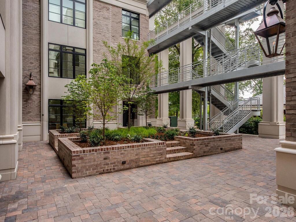 Photo 14 of 1333 Queens RoadD1, Charlotte, NC