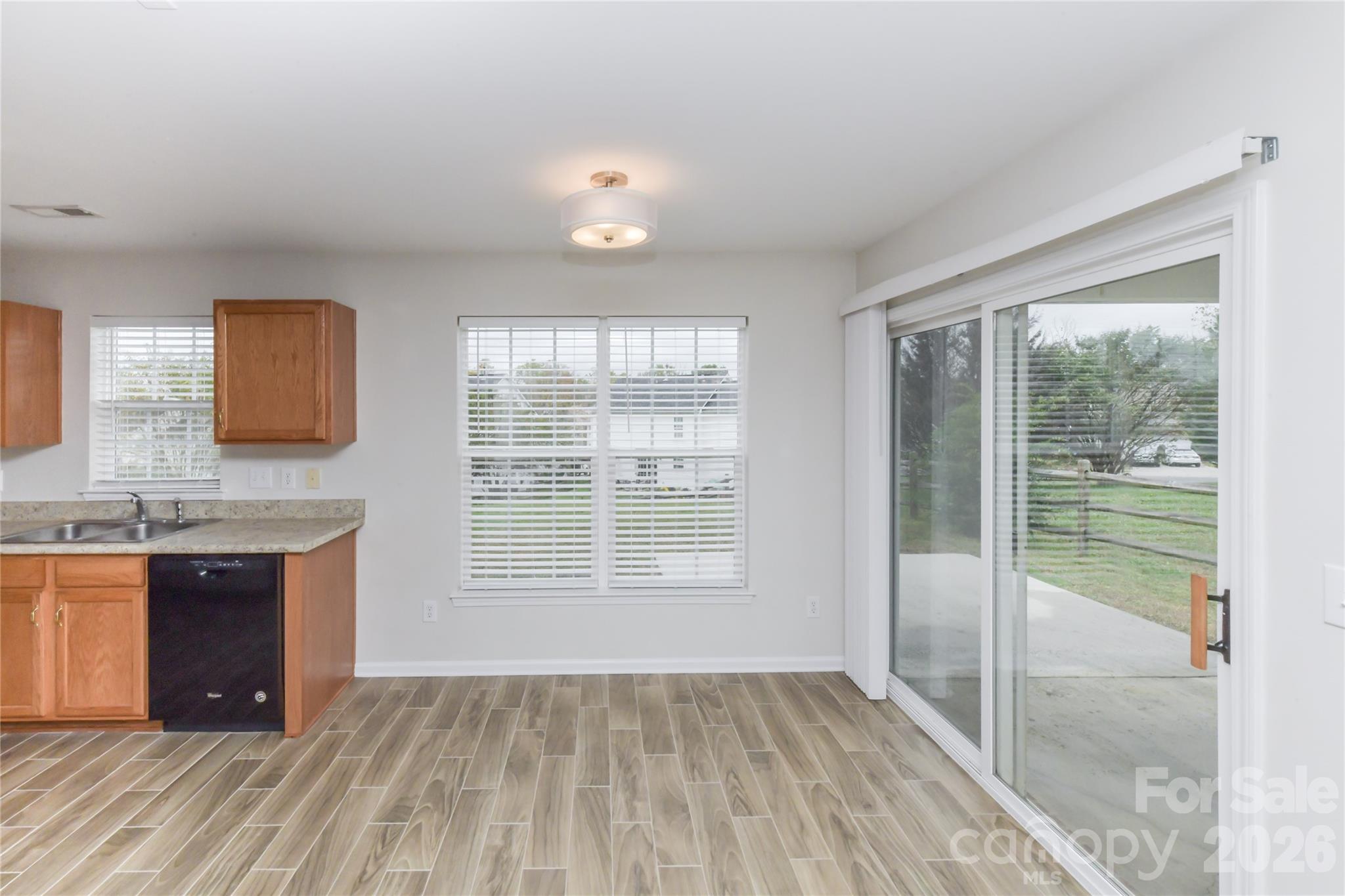 Photo 10 of 11927 Cheviott Hill Lane, Charlotte, NC