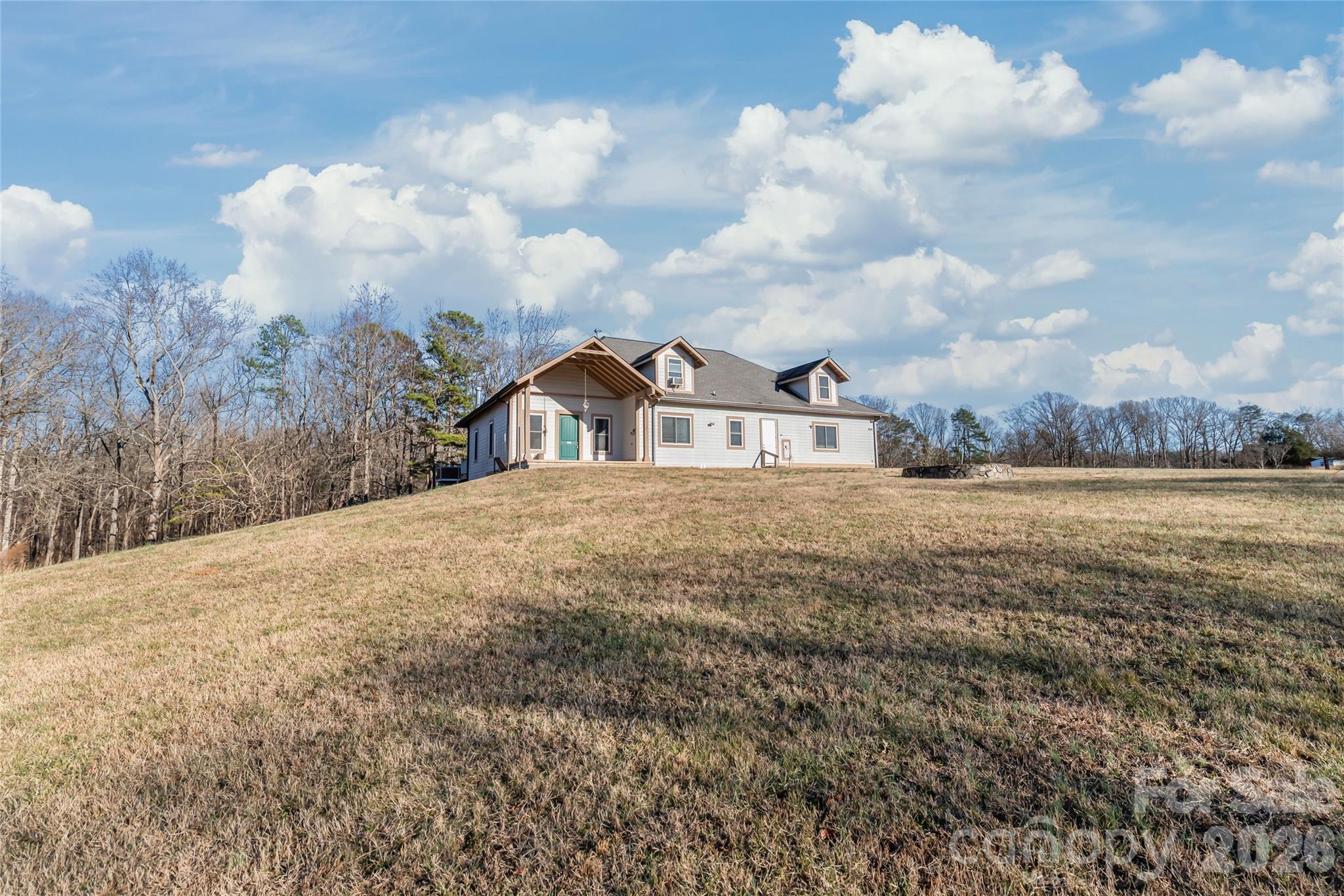 Photo 2 of 424 Rollingbrook Road, Kings Mountain, NC