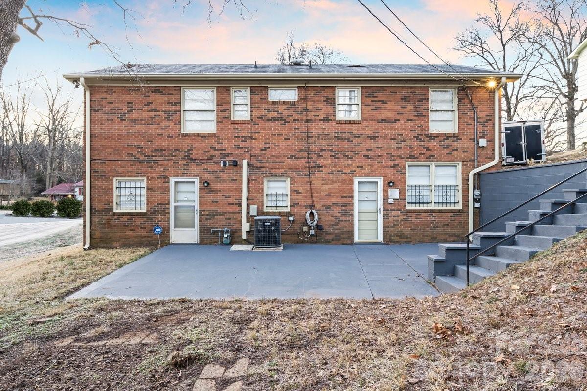 Photo 27 of 1717 Woodvalley Drive, Charlotte, NC
