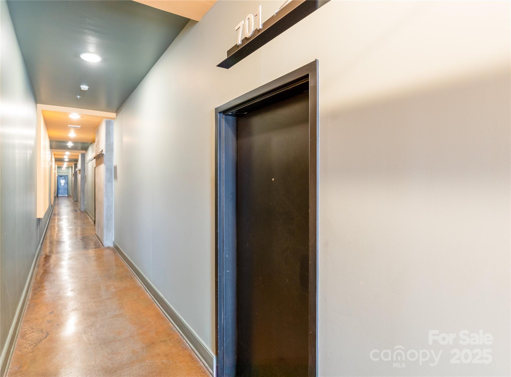 Photo 19 of 710 W Trade Street701, Charlotte, NC