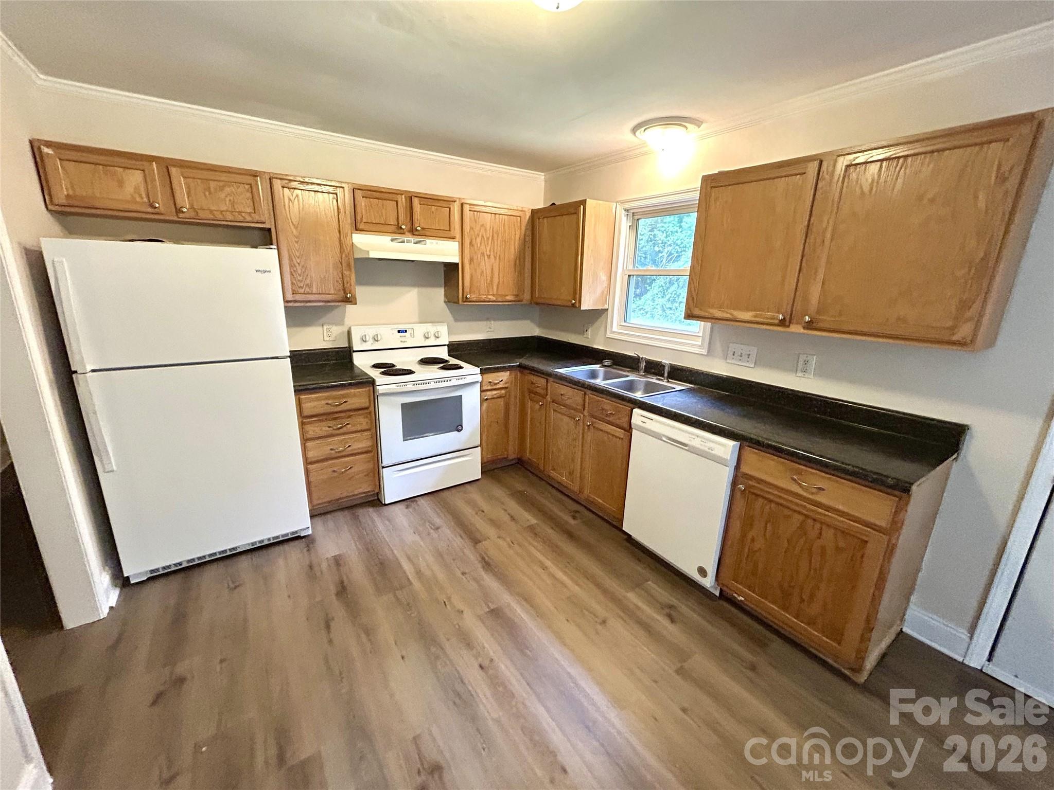 403 Stirrup Court, Charlotte, NC - photo 5 of 11