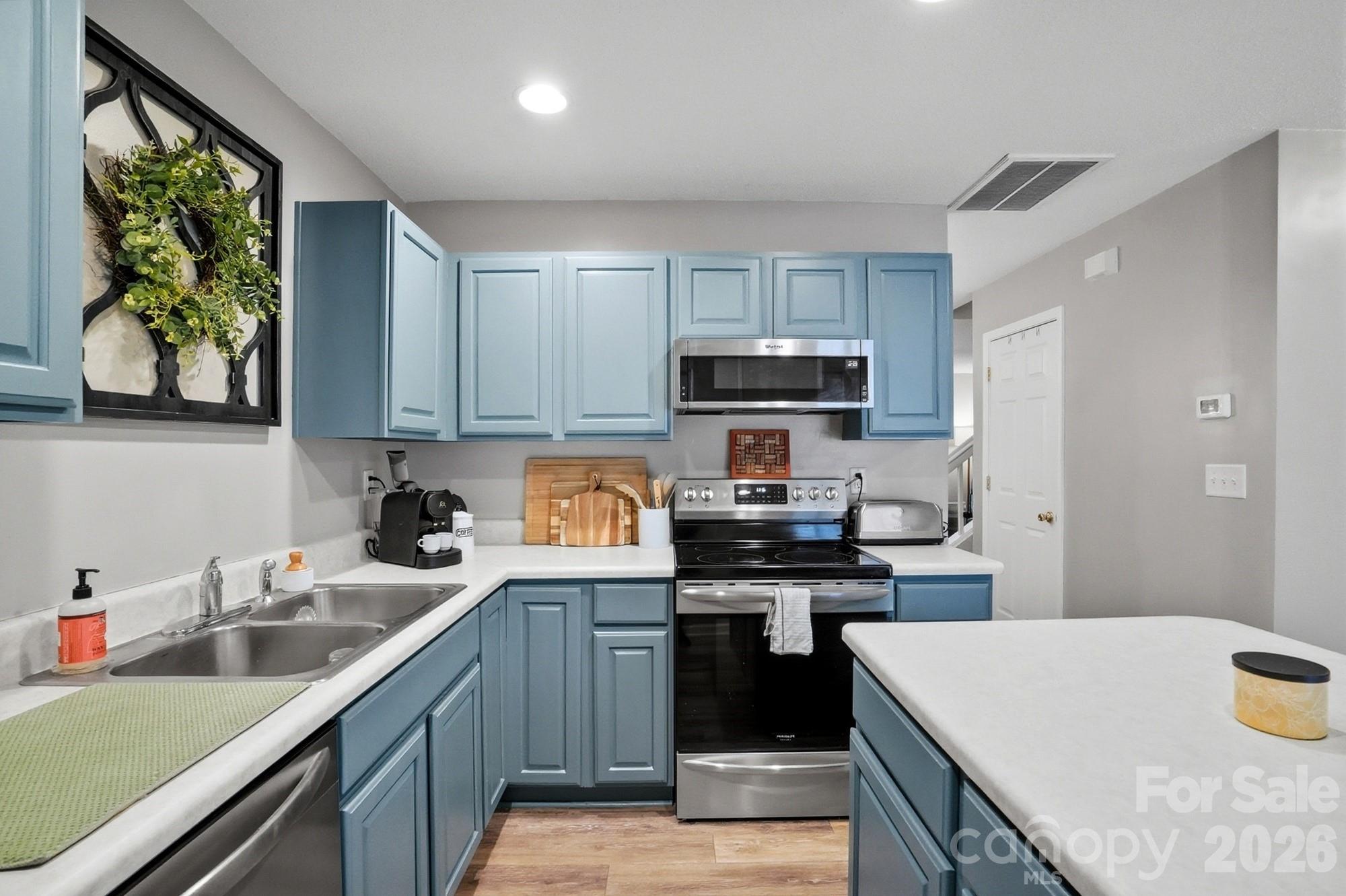 Photo 18 of 12350 Hennigan Place Lane, Charlotte, NC