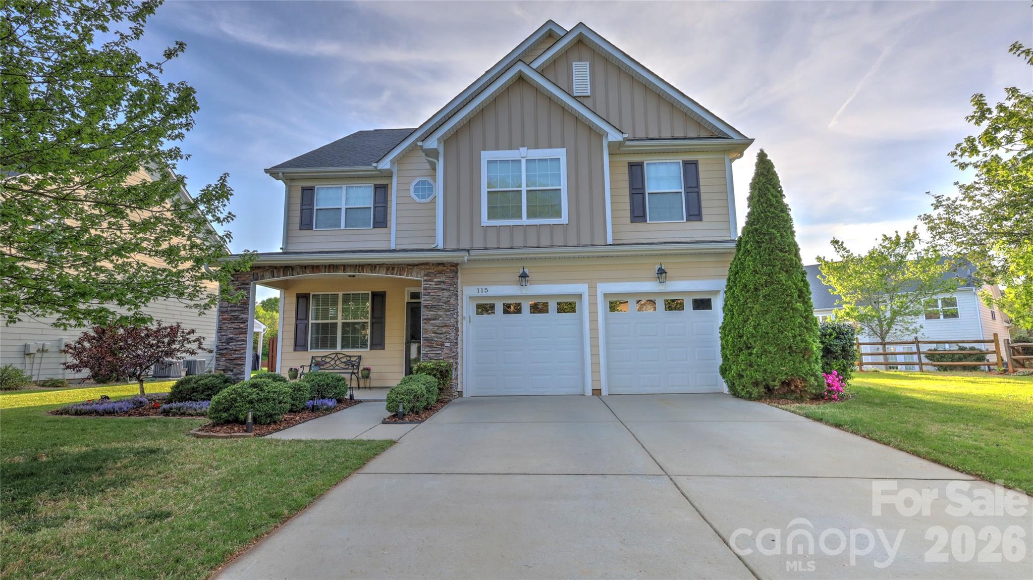 Photo 2 of 115 Runningdeer Drive, Mooresville, NC