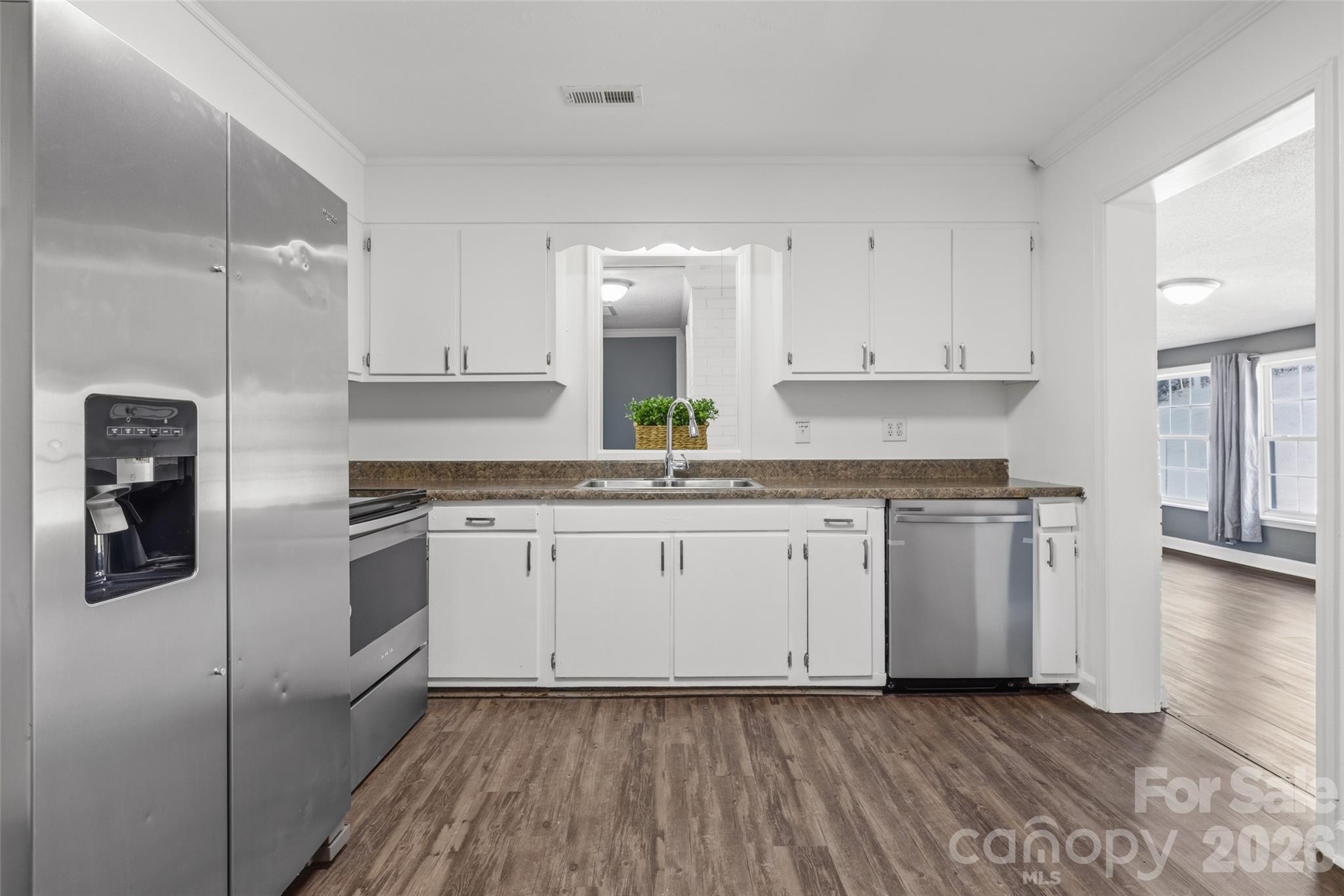 Home for sale at 504 Bridges Drive, Kings Mountain, NC — photo 12 of 36