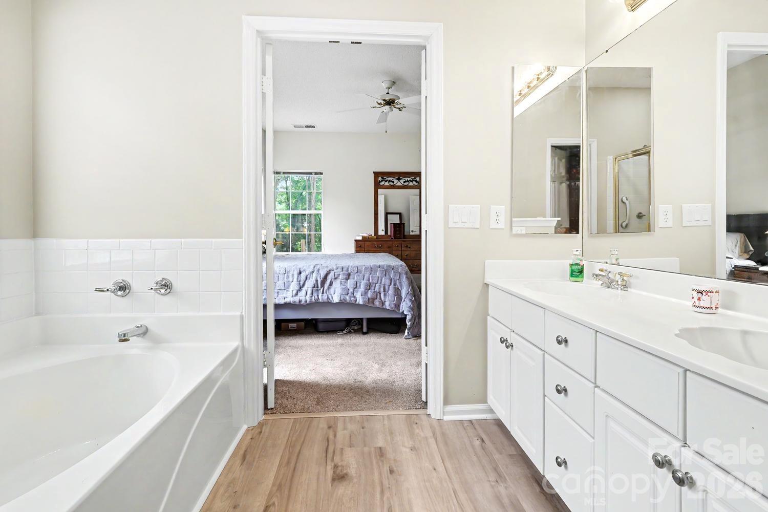 Photo 16 of 4710 Kirkgard Trail, Charlotte, NC