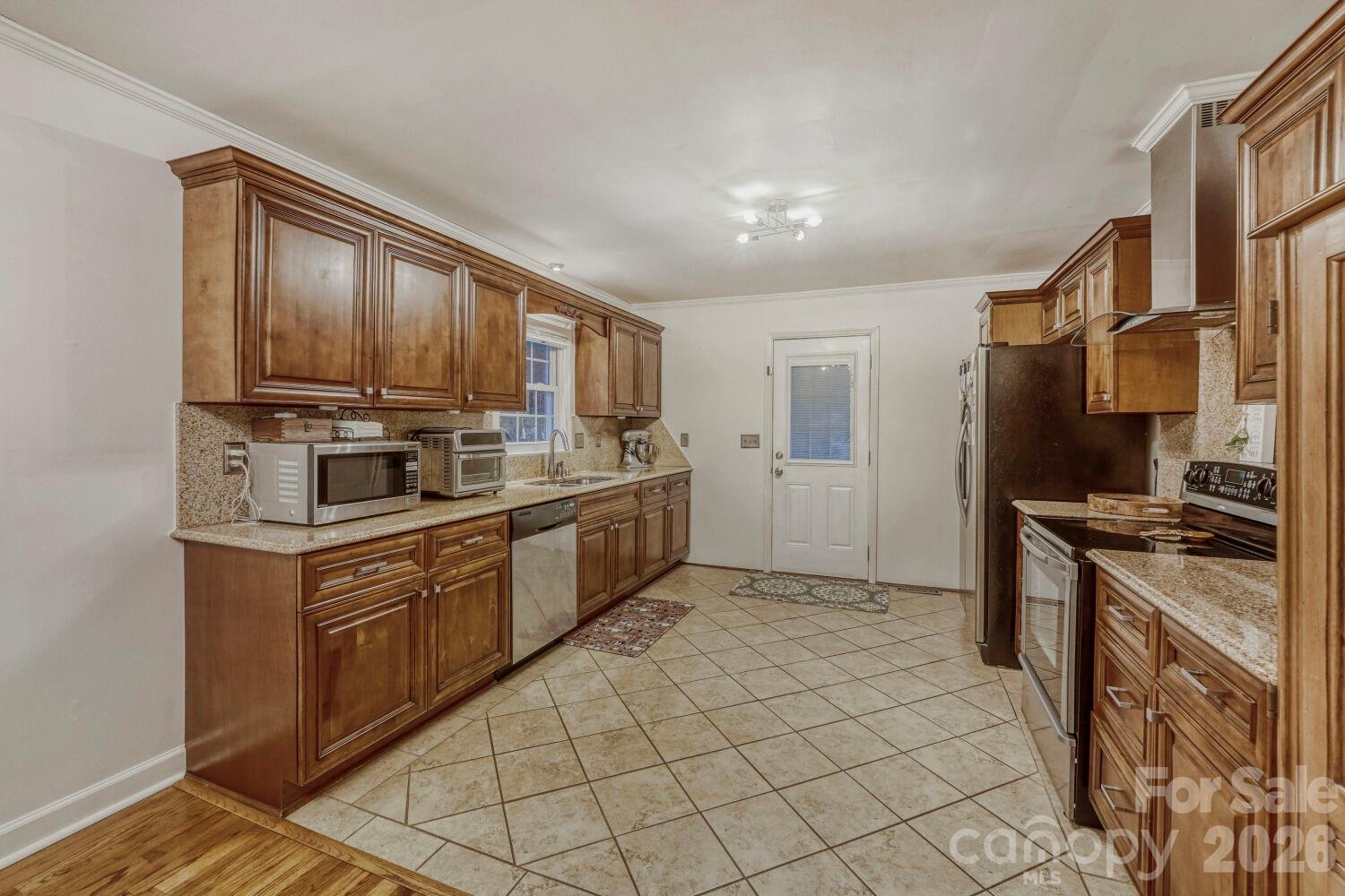 Photo 8 of 1315 Shady Bluff Drive, Charlotte, NC