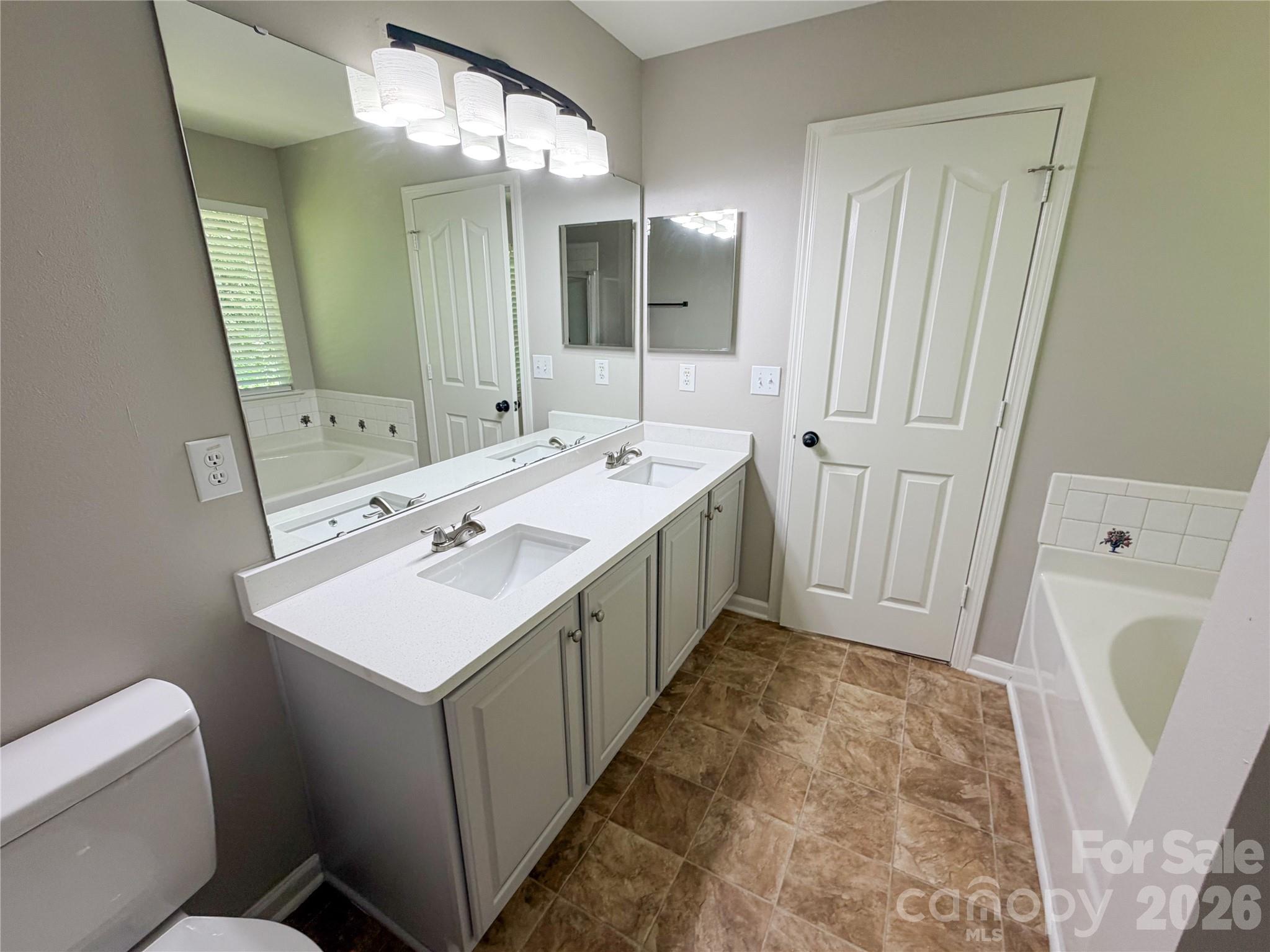 Photo 31 of 17224 Cambridge Woods Court, Charlotte, NC