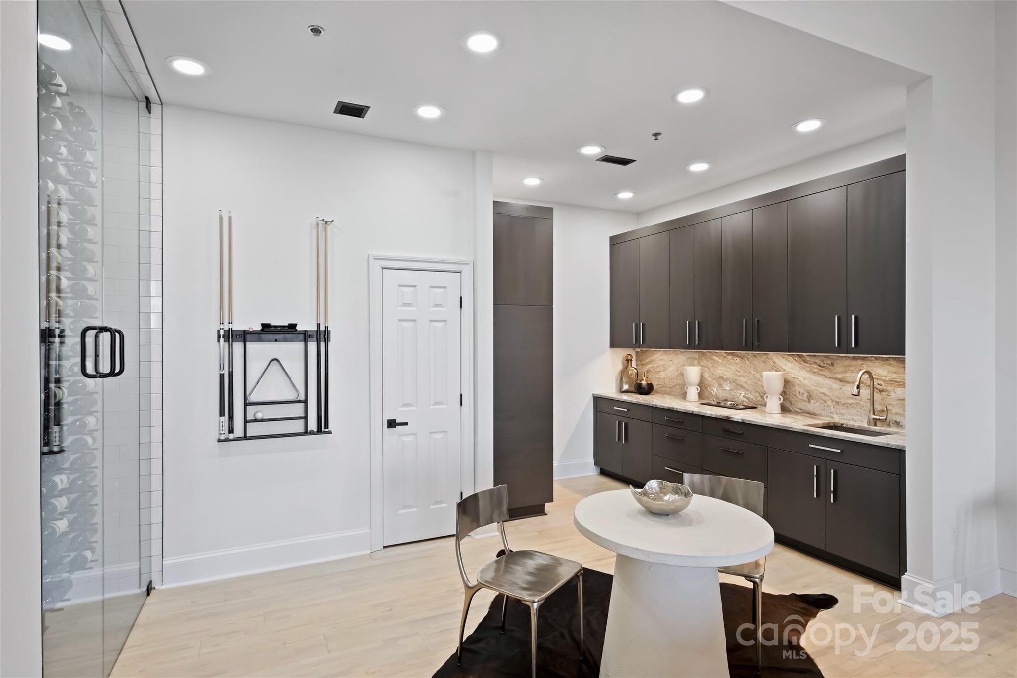 Photo 13 of 127 N Tryon Street615, Charlotte, NC