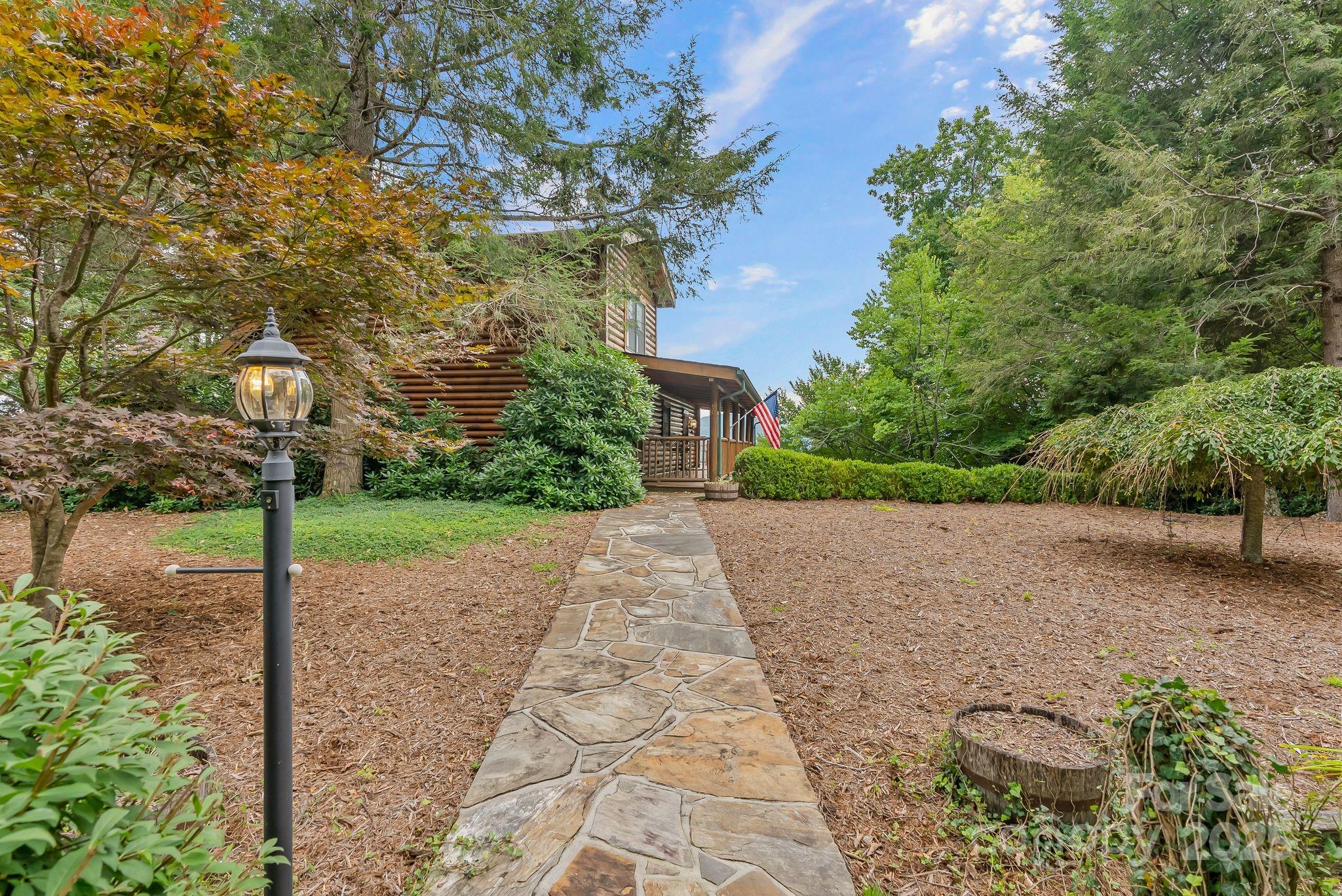 90 Forest Ridge Road, Burnsville, NC - photo 3 of 48