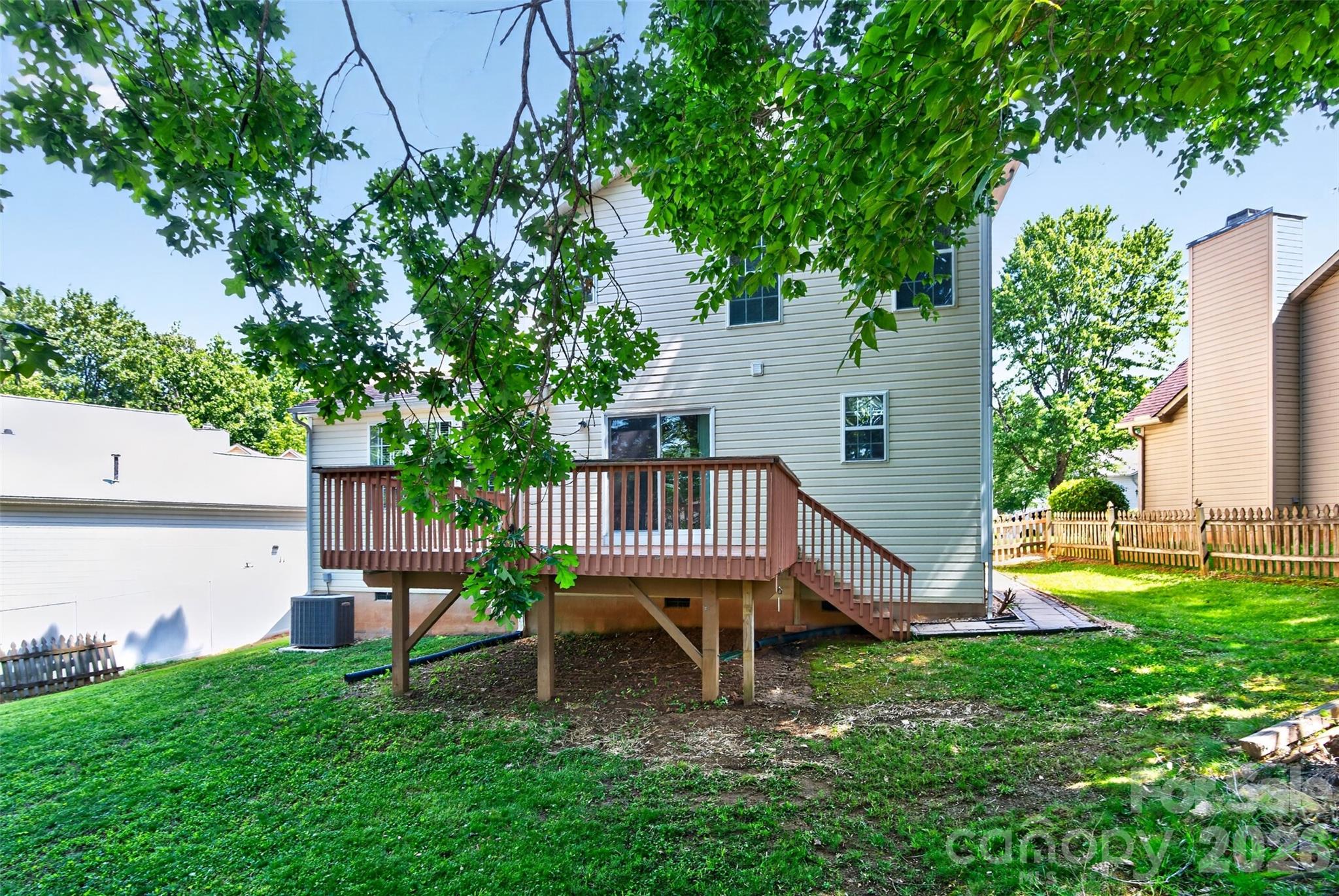 Photo 42 of 2539 Thornfield Road, Charlotte, NC