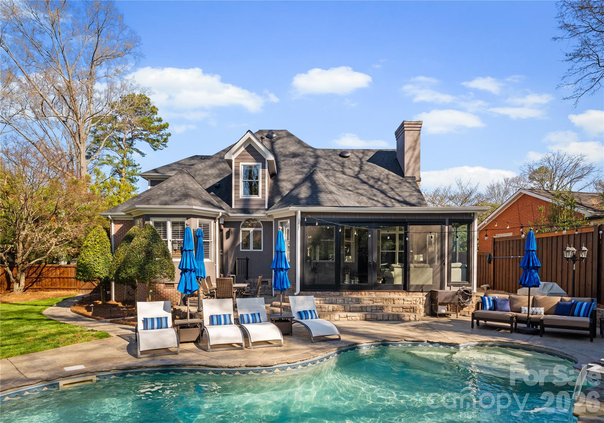 Photo 33 of 141 Sardis Lane, Charlotte, NC