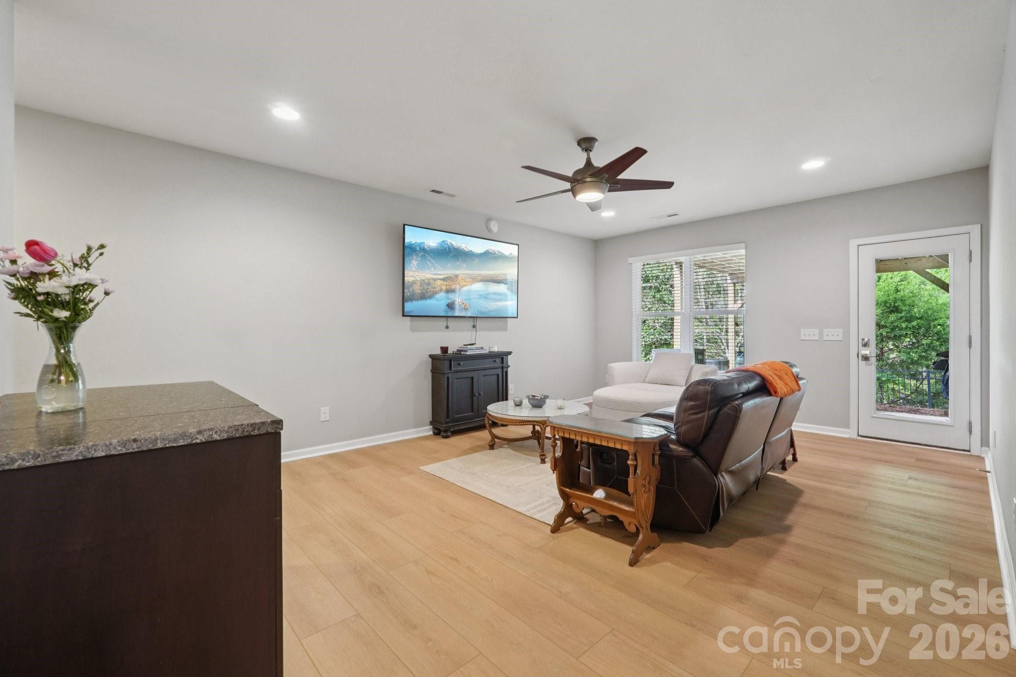 Photo 32 of 4818 Fonthill Lane, Charlotte, NC