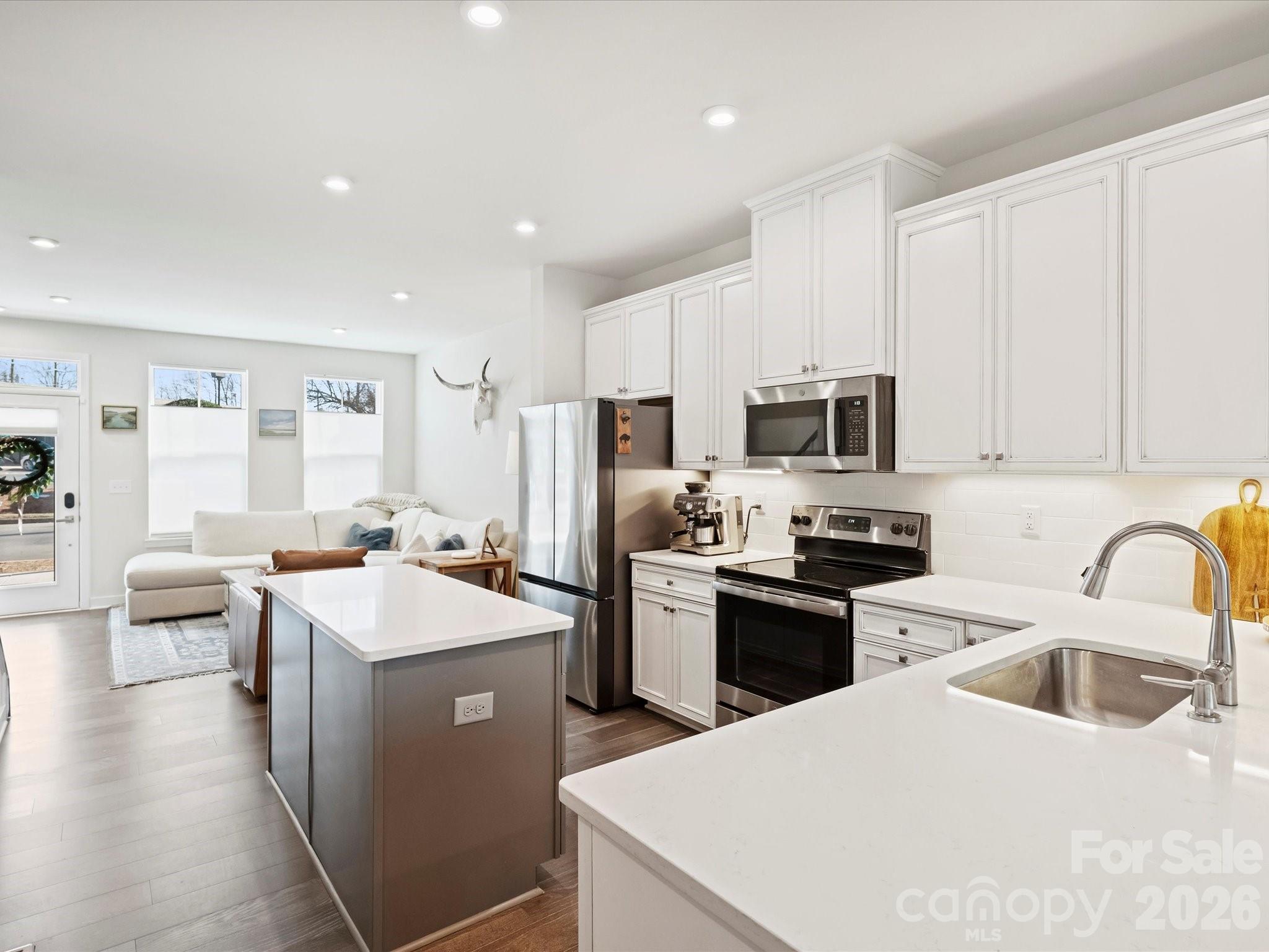 Photo 7 of 4746 Chastain Avenue, Charlotte, NC