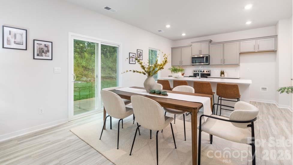 Photo 8 of 5126 Shallow Brook Drive, Charlotte, NC